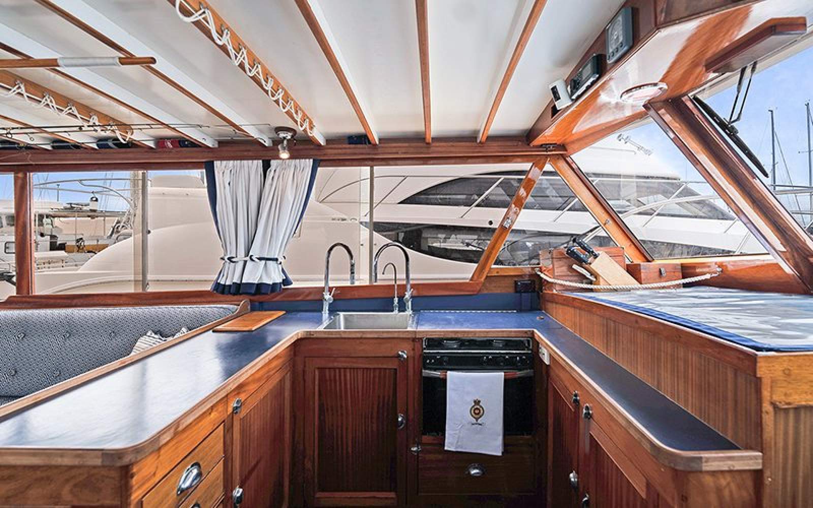 Used Clem Masters 41 Sedan Cruiser for Sale | Boats For Sale | Yachthub