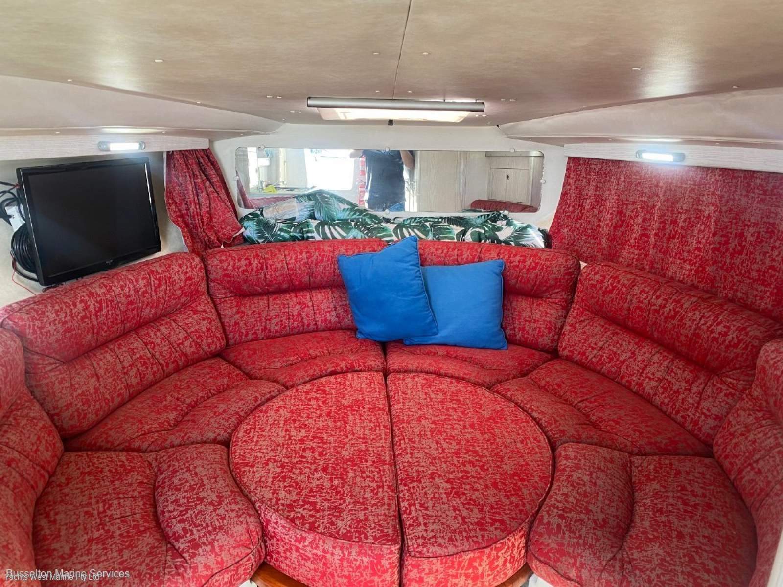 Beneteau Flyer 8 " TWIN DIESELS " " Annuals just completed " For Sale ...