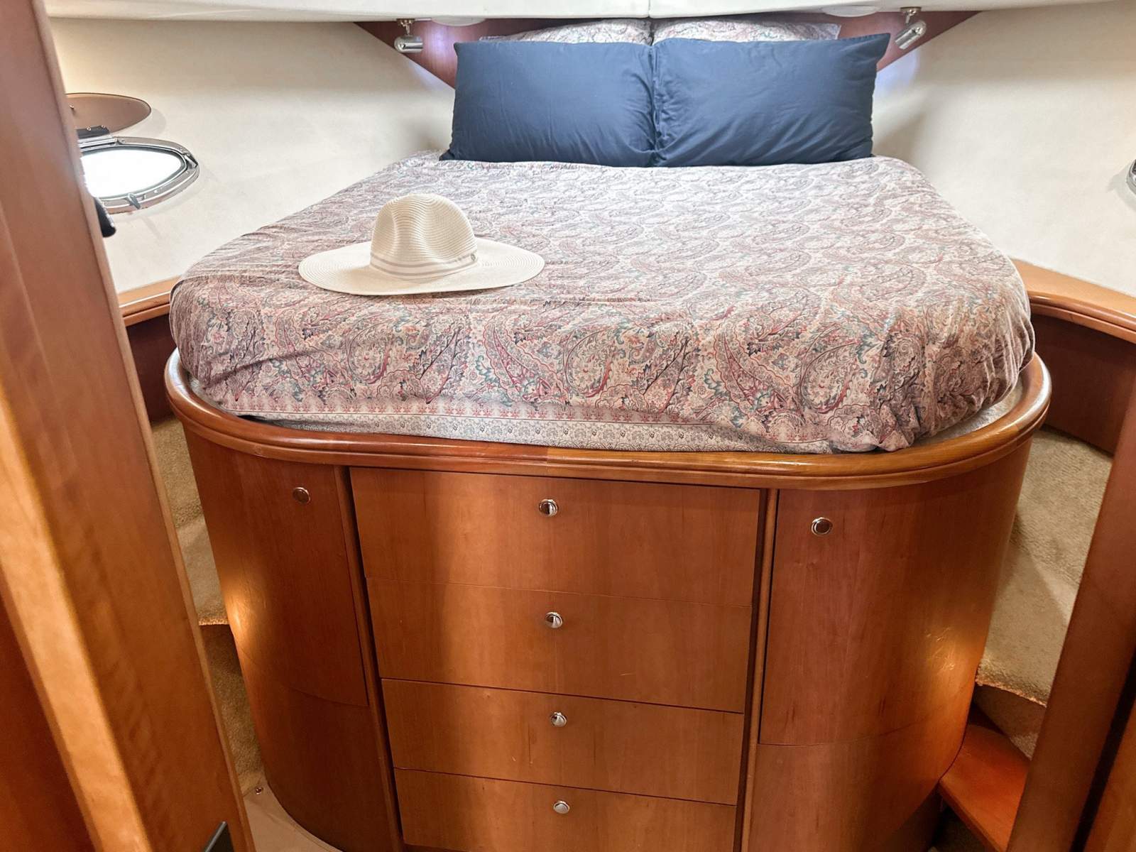 Used Silverton 38 Convertible for Sale | Boats For Sale | Yachthub