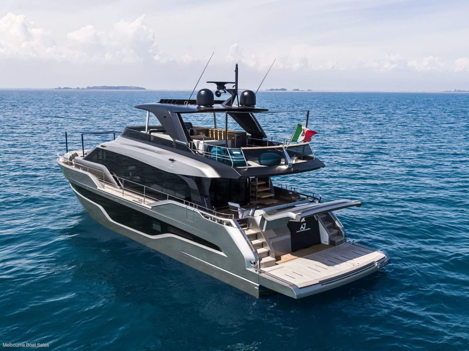 New Cranchi Sessantasette 67 - The Next Generation Flybridge for Sale ...