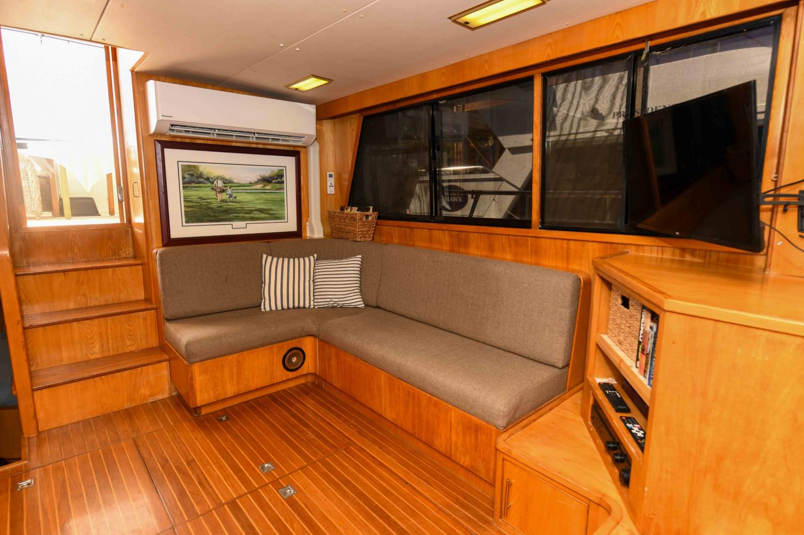 Used Kha Shing Flybridge Motor Cruiser for Sale | Boats For Sale | Yachthub