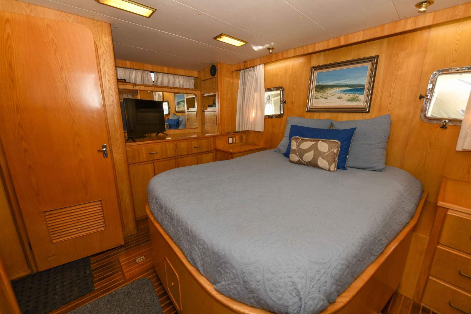 Used Kha Shing Flybridge Motor Cruiser for Sale | Boats For Sale | Yachthub