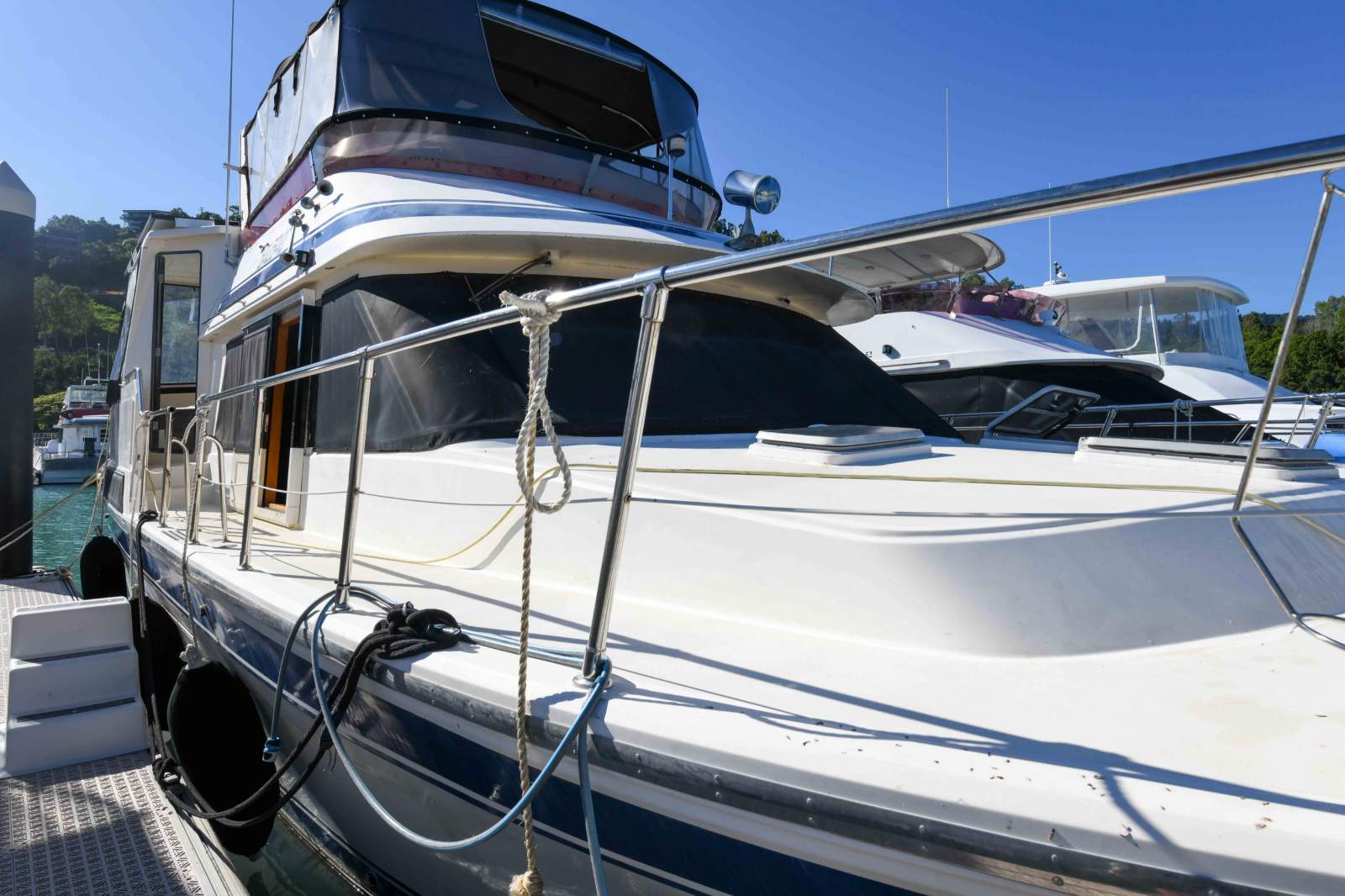 Used Kha Shing Flybridge Motor Cruiser for Sale | Boats For Sale | Yachthub