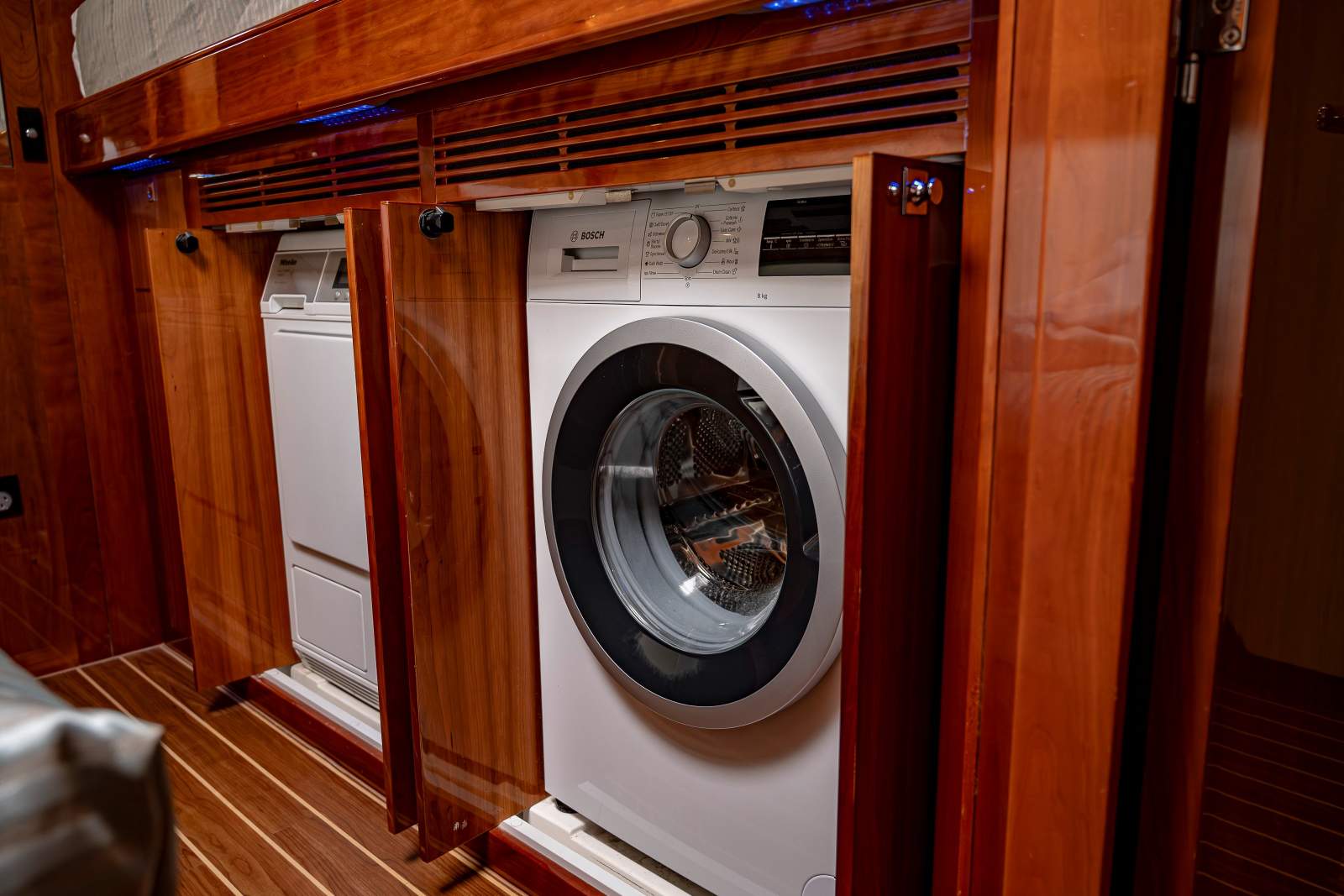 Riviera 75 Enclosed Flybridge For Sale | One Brokerage