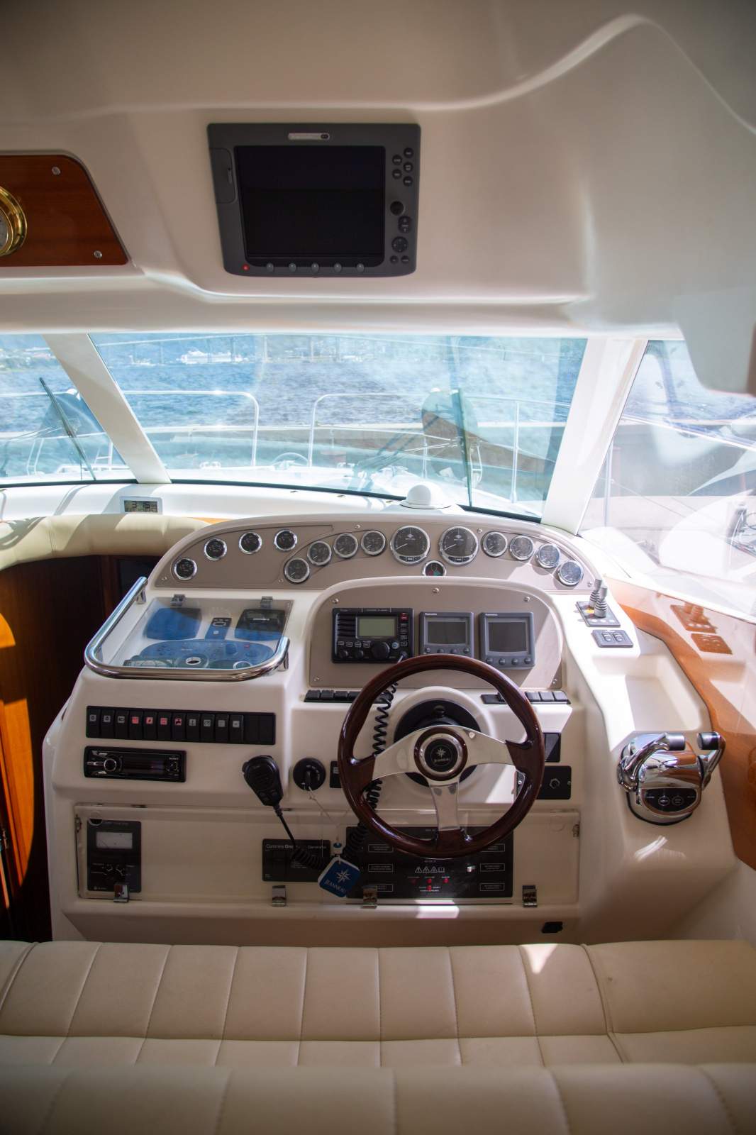 Used Jeanneau Prestige 46 Flybridge Low Hours Exceptional Condition for ...