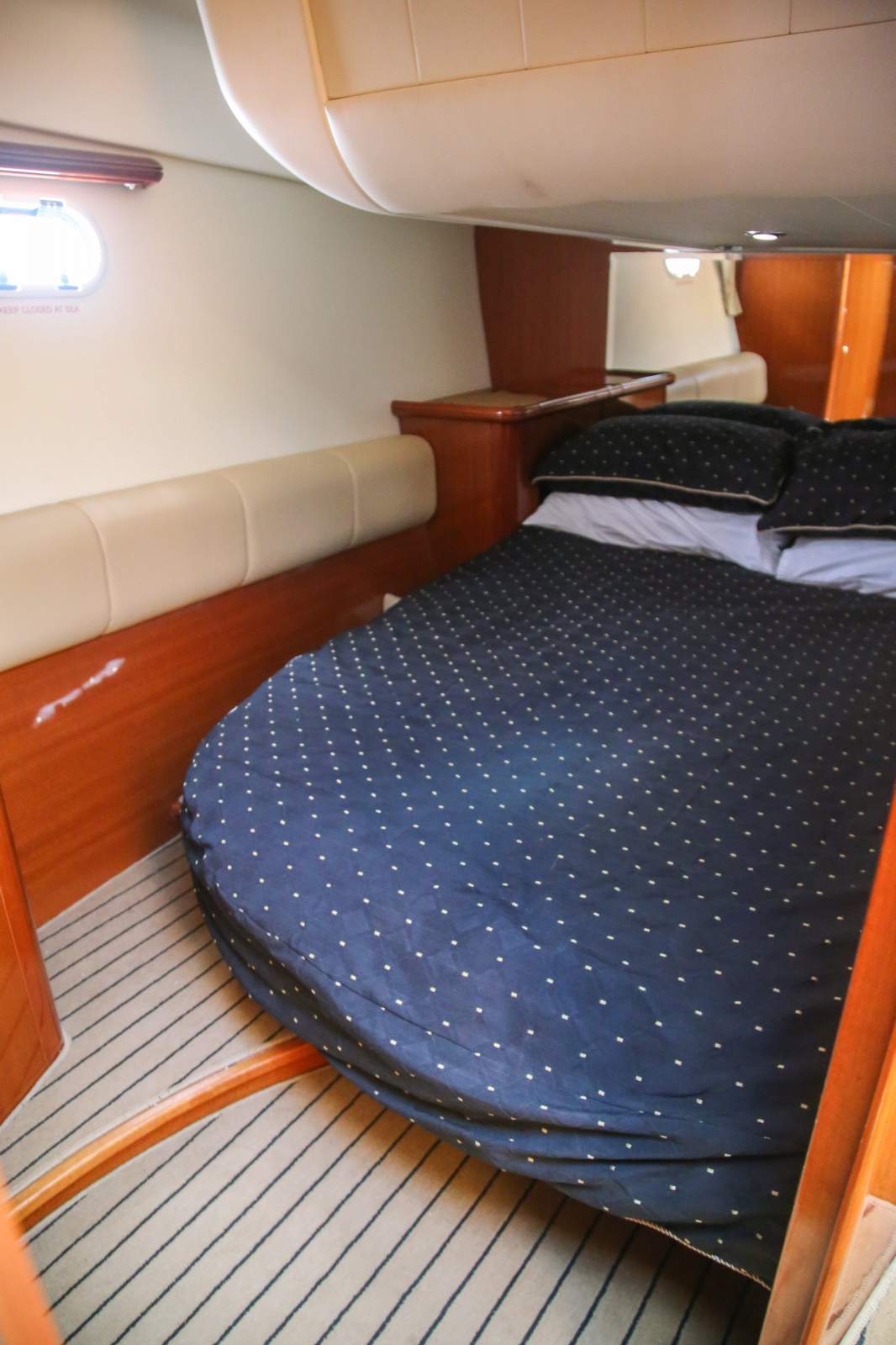 Used Jeanneau Prestige 46 Flybridge Low Hours Exceptional Condition for ...