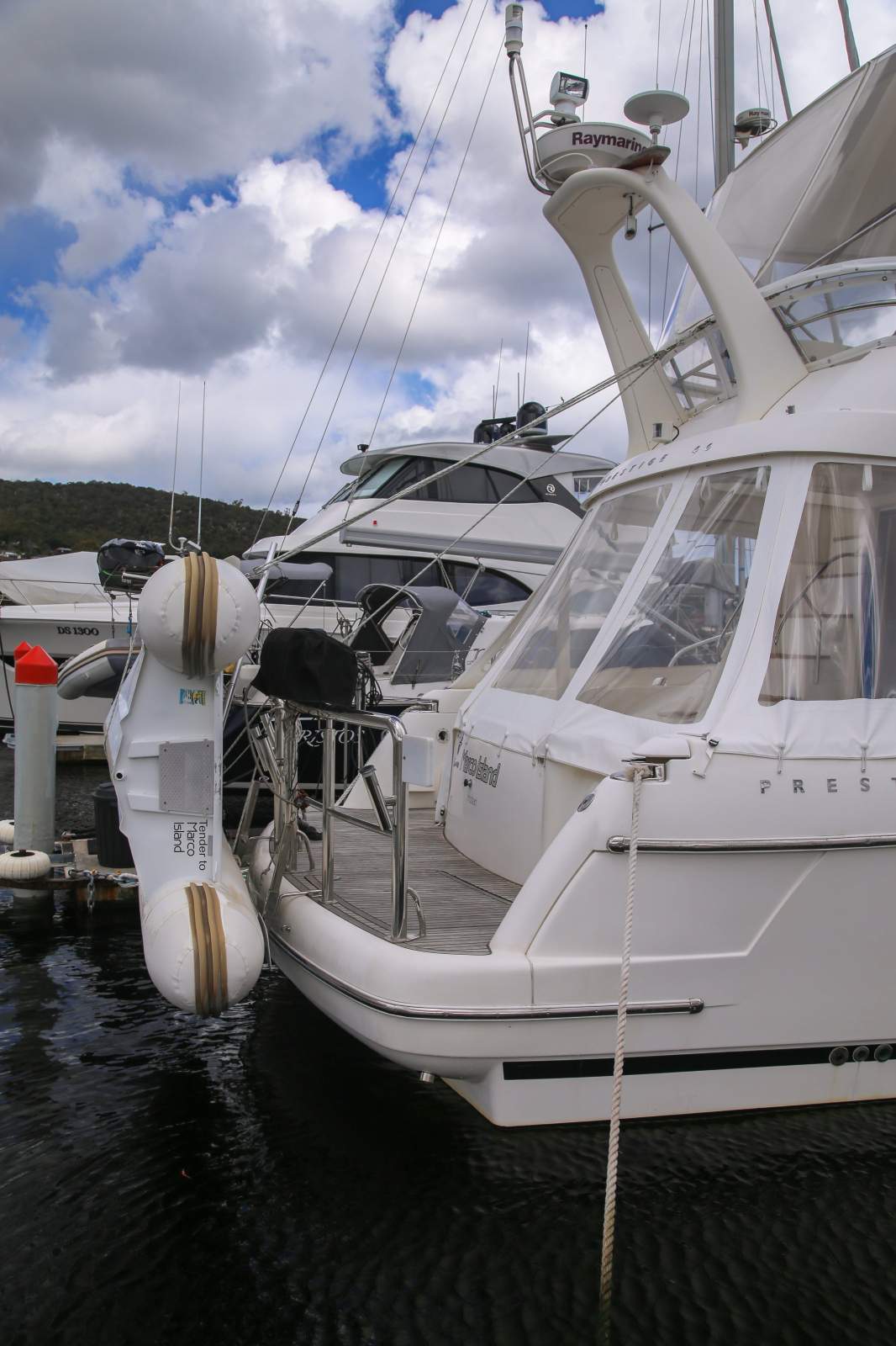 Used Jeanneau Prestige 46 Flybridge Low Hours Exceptional Condition for ...