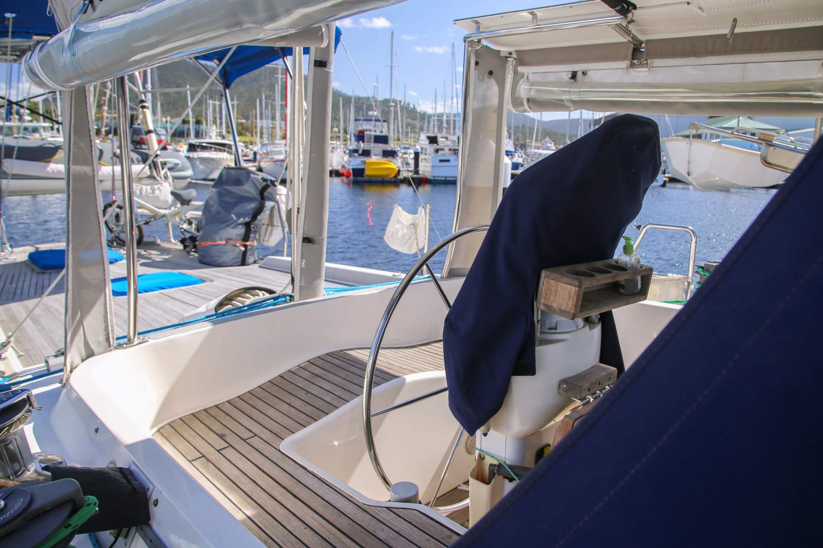 Used Majestic 60 High Volume Spacious Blue Water Cruiser for Sale ...