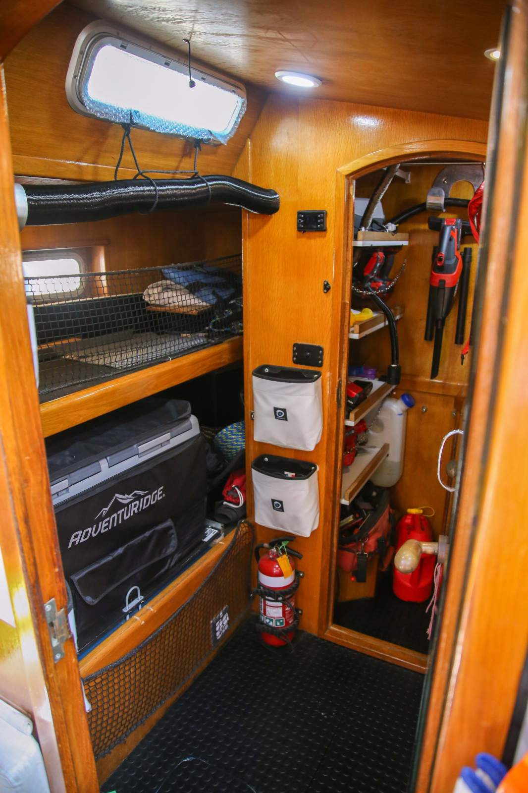 Used Majestic 60 High Volume Spacious Blue Water Cruiser for Sale ...