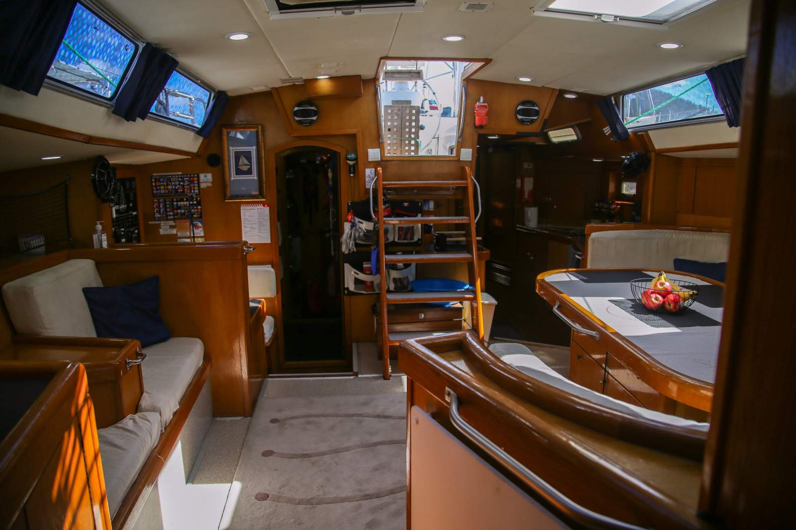 Used Majestic 60 High Volume Spacious Blue Water Cruiser for Sale ...