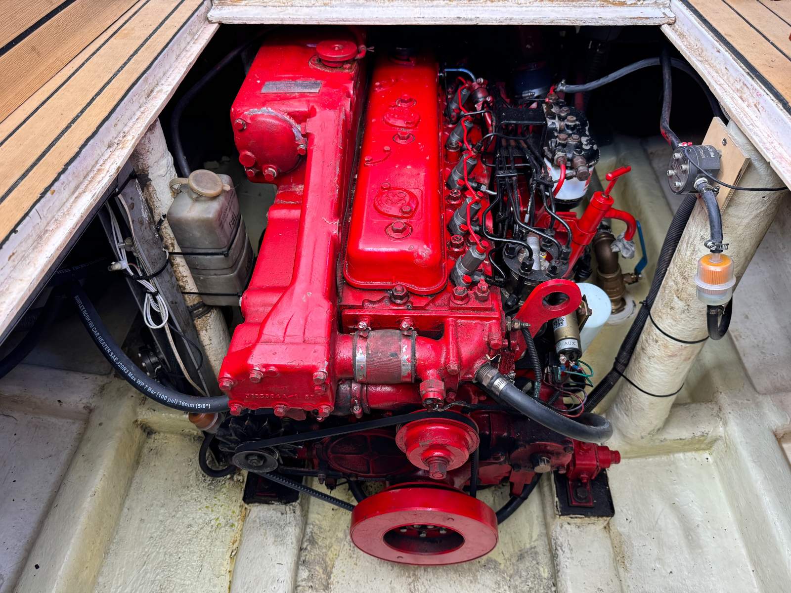 Masters 35 Flybridge - Survey, autopilot, 2000w inverter For Sale | Buy ...