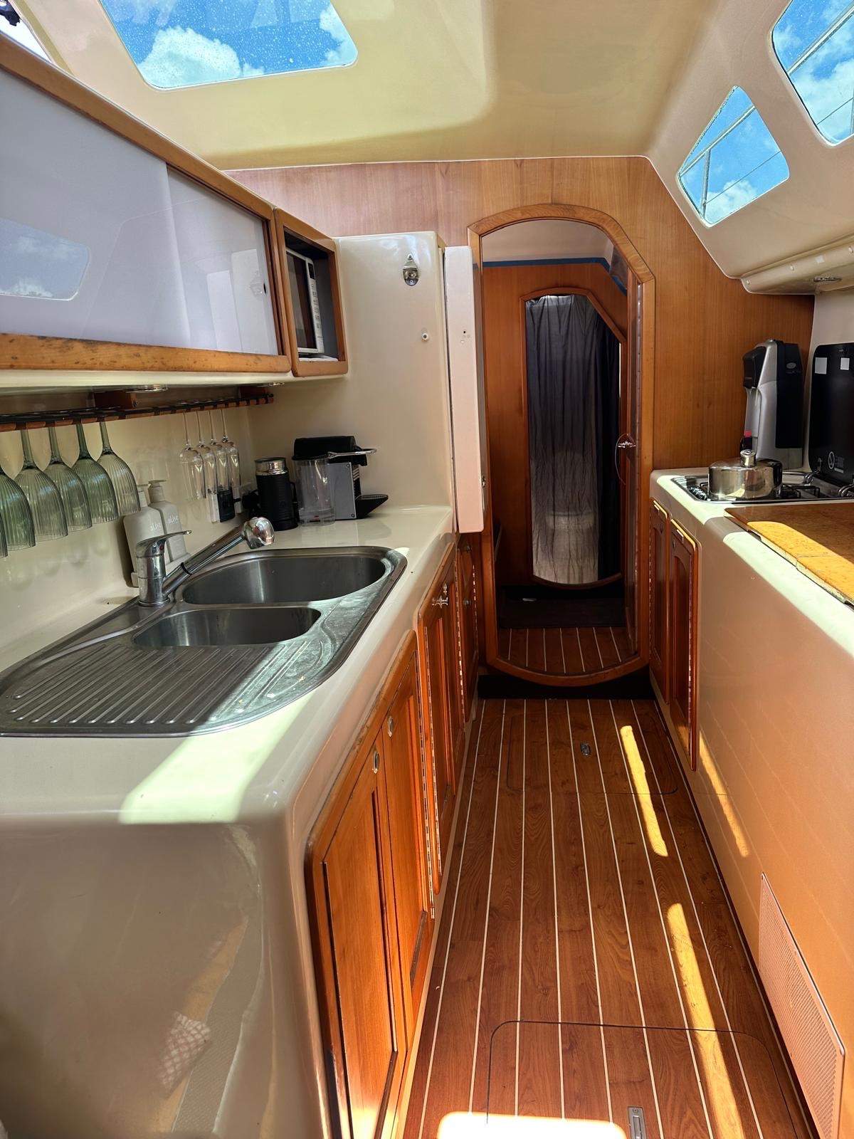 Used Perry 44.5 Power Catamaran for Sale | Boats For Sale | Yachthub