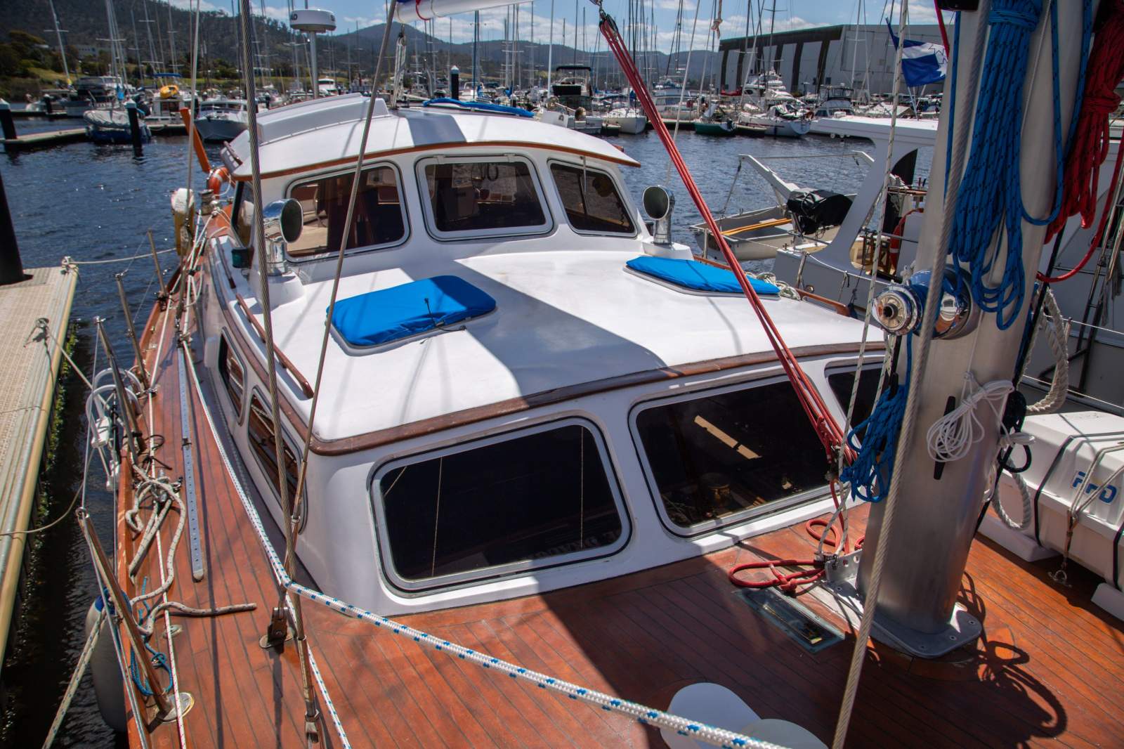Cheoy Lee 43 Pilothouse Motorsailer HIGHLY UPGRADED, NEW MAST, RIGGING ...