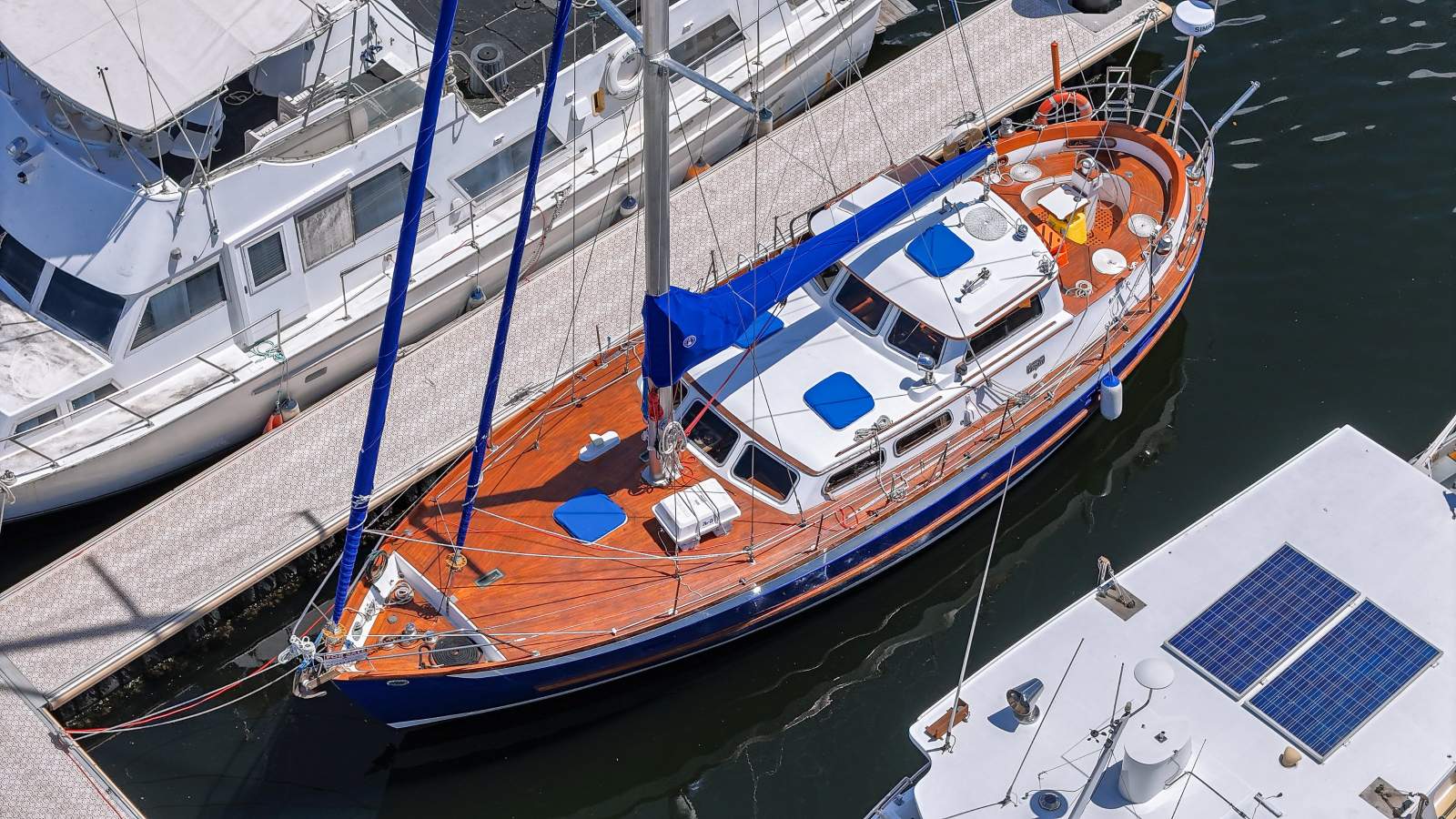 Cheoy Lee 43 Pilothouse Motorsailer HIGHLY UPGRADED, NEW MAST, RIGGING ...