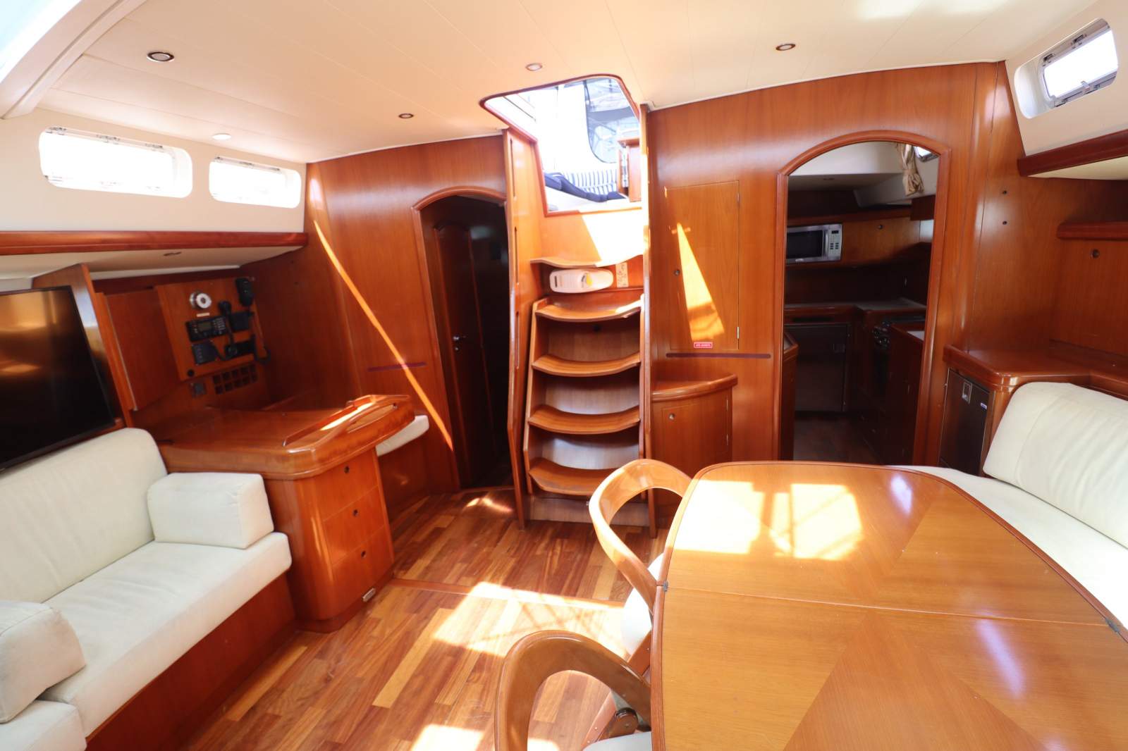 Used Beneteau 57 - Centre Cockpit for Sale | Yachts For Sale | Yachthub