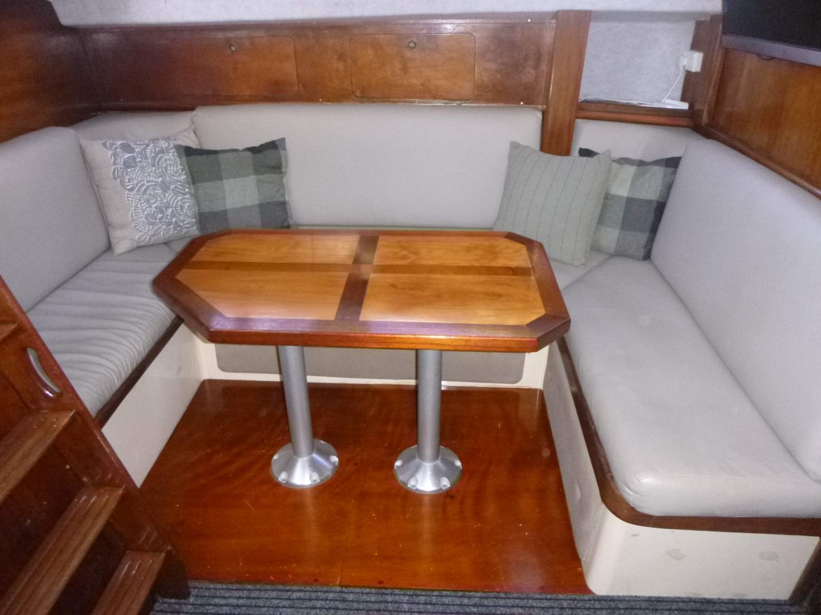 Used Moody 40 Center Cockpit for Sale | Yachts For Sale | Yachthub