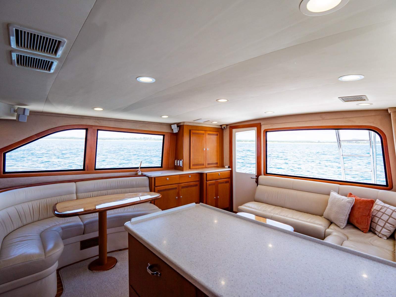 Used Cabo 48 Flybridge Sportfish for Sale | Boats For Sale | Yachthub