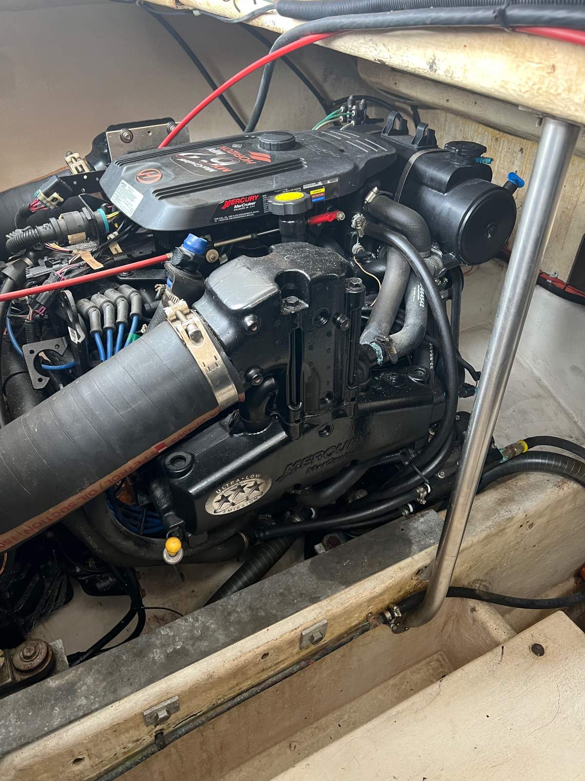 Used Mariner 38 Sedan Sportscruiser 375 Hr On 6.2l V8 Mercruiser ...