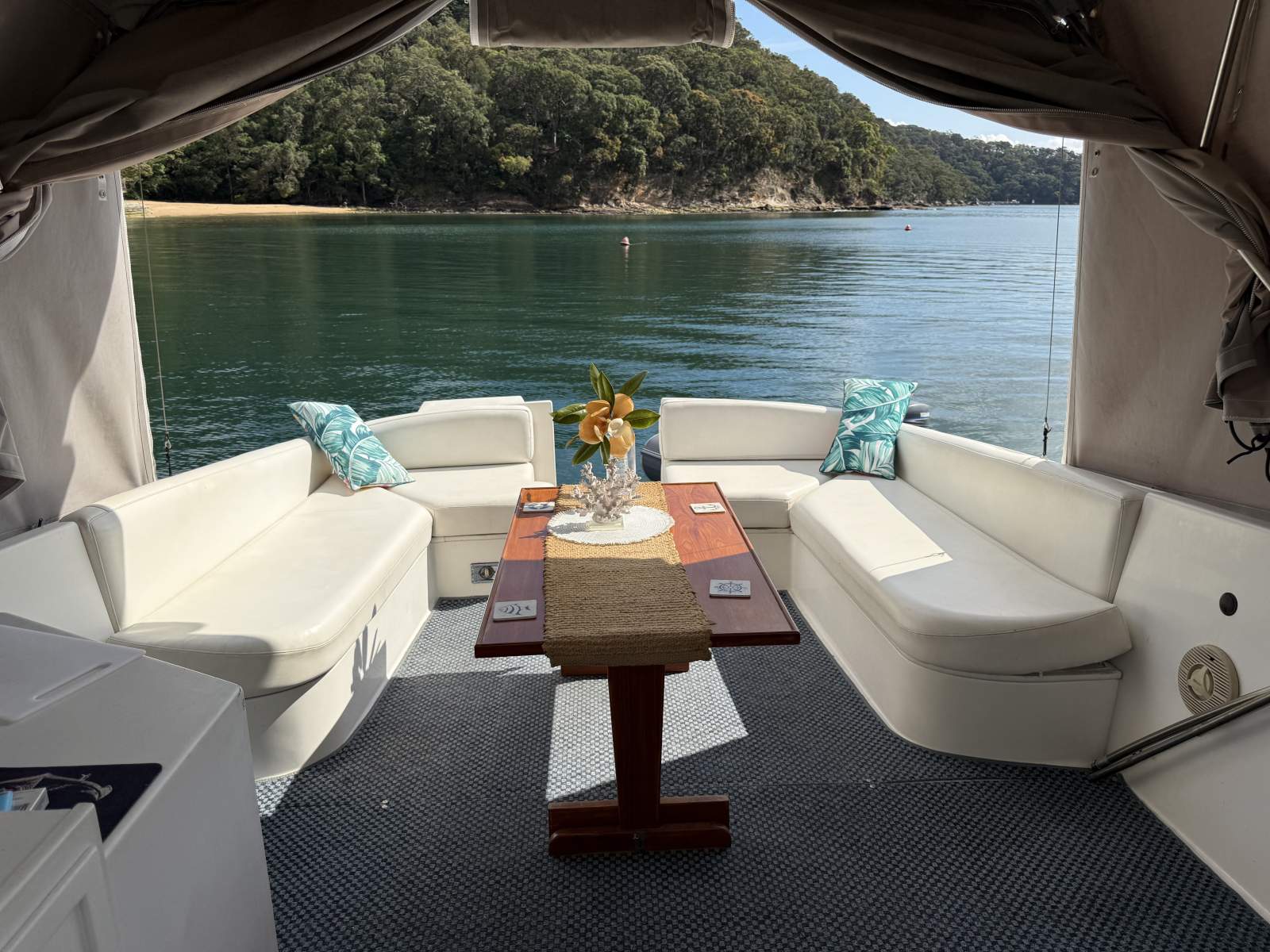 Used Mariner 38 Sedan Sportscruiser 375 Hr On 6.2l V8 Mercruiser ...