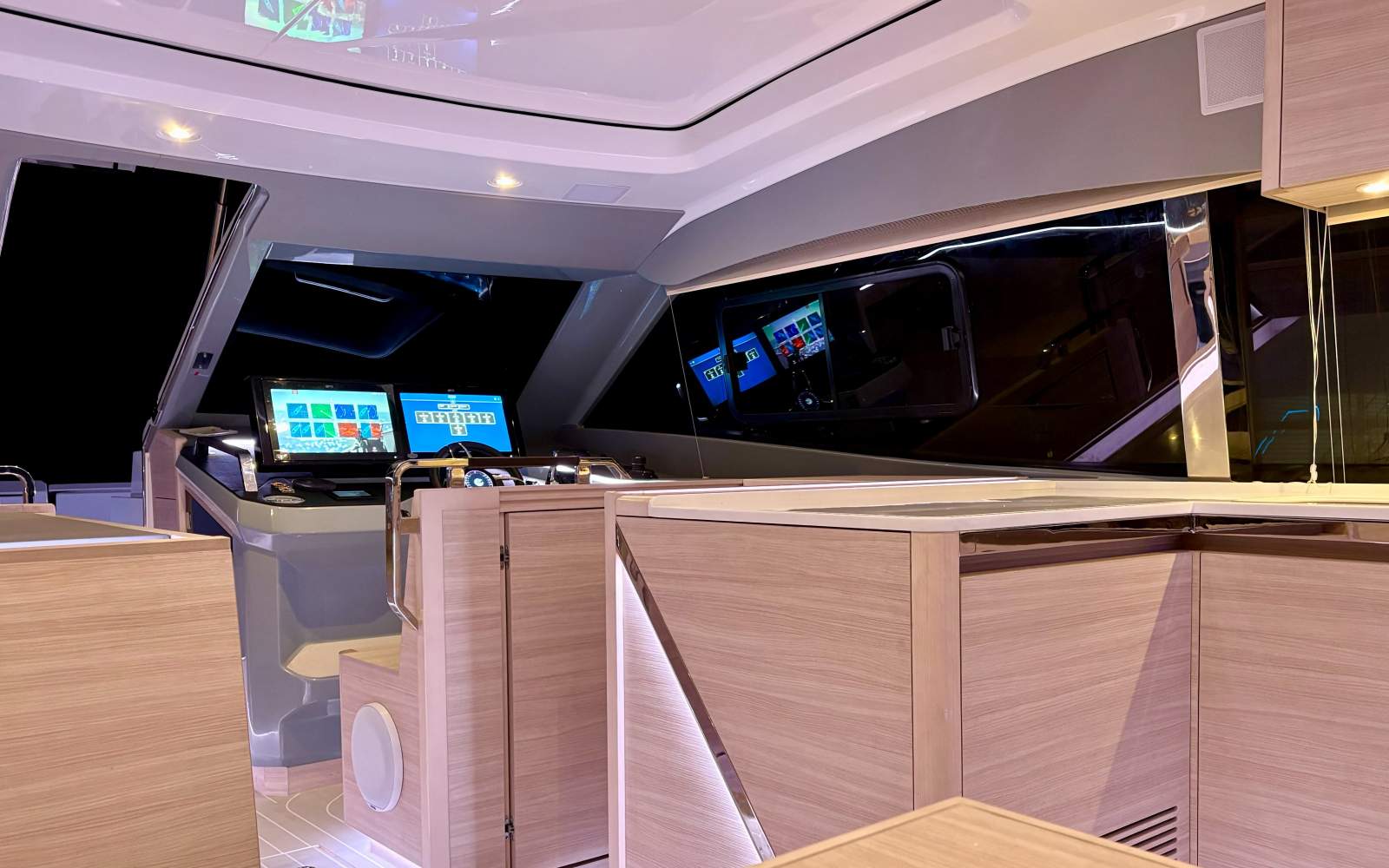 New Aquila 42 Coupe For Sale | Spectrum Marine