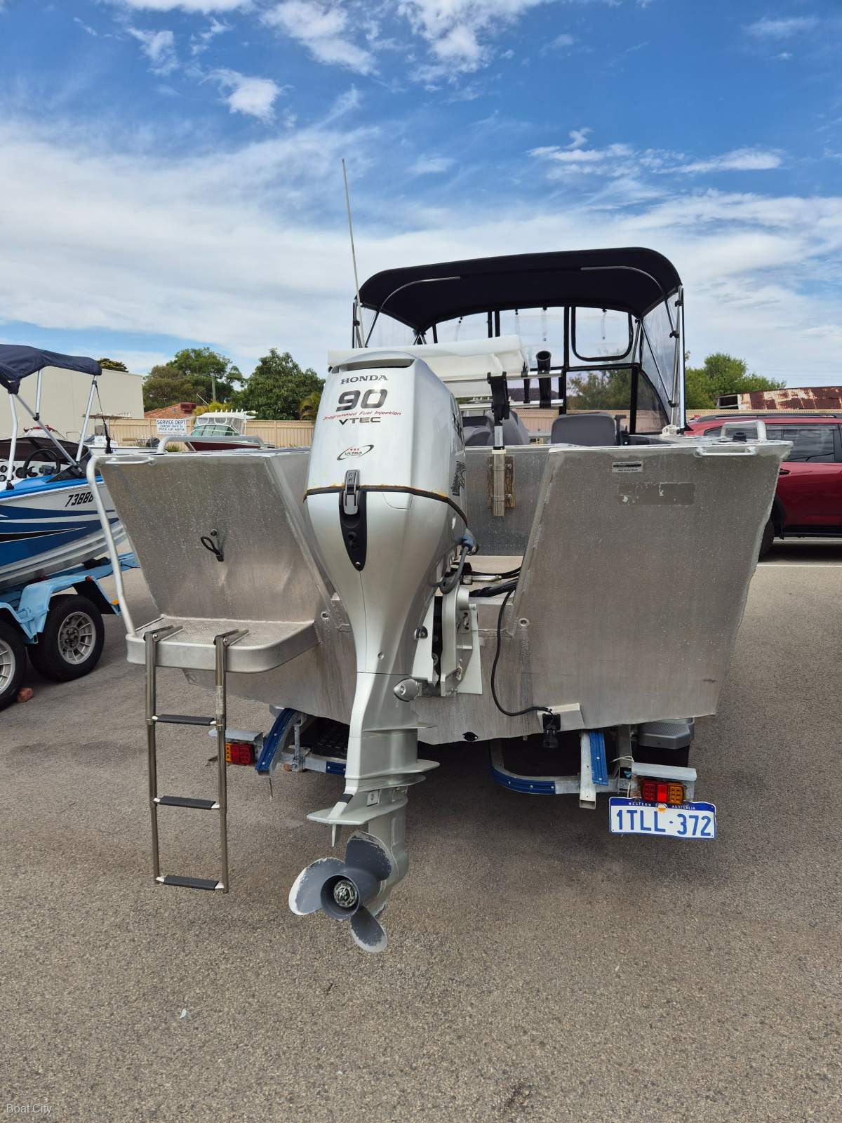 Reef Hunter 540 Utility Open runabout For Sale | Boat City