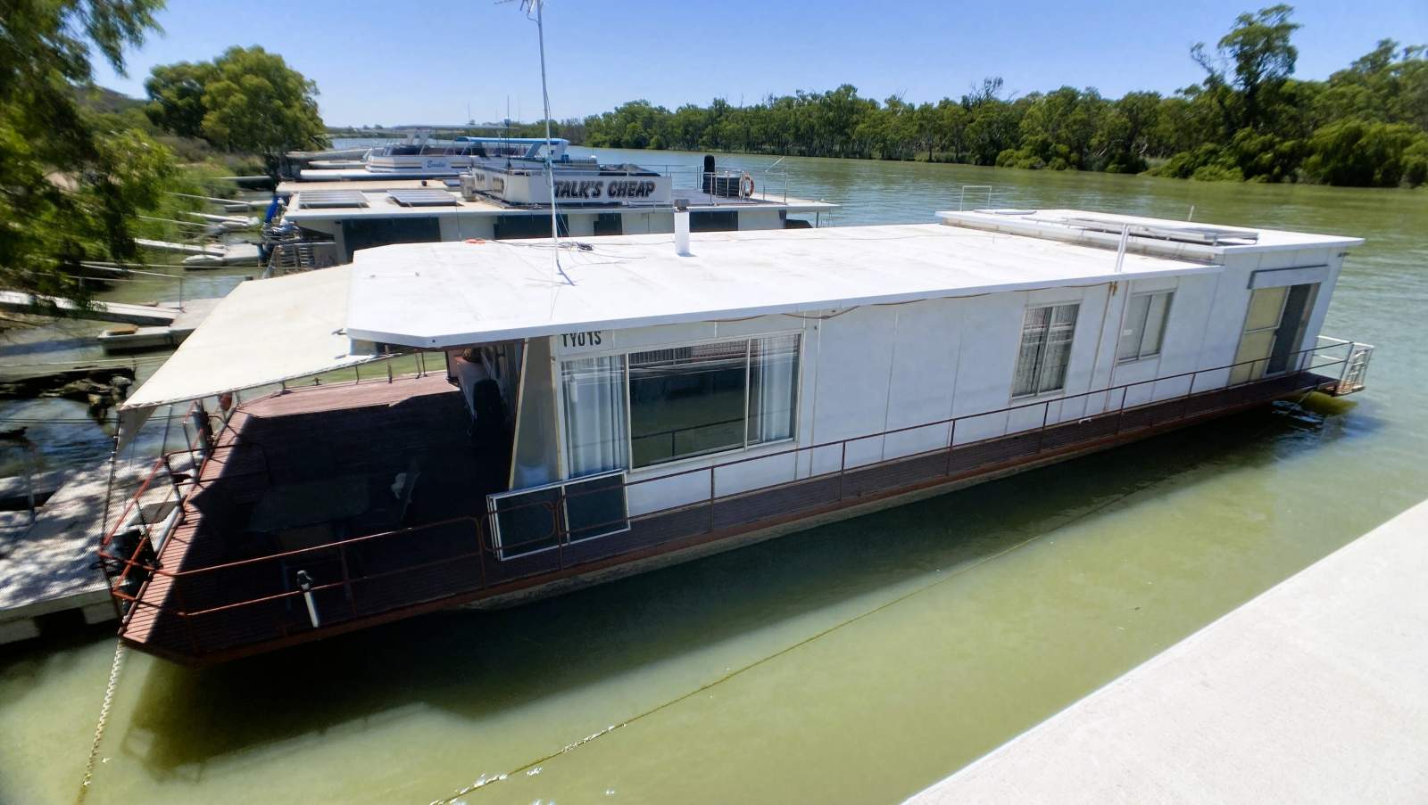 Used "dream Catcher" 20m Houseboat, Loads Of Potential. for Sale ...