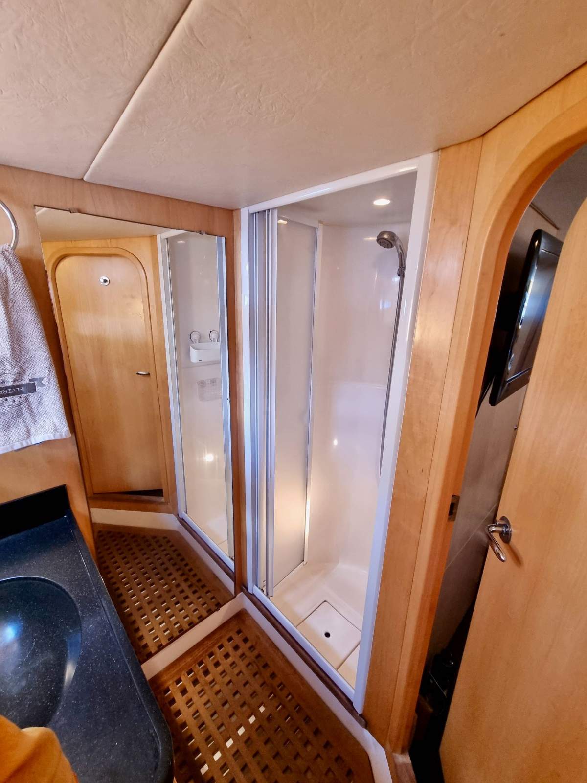 Used Feeling 52 Versatile Cruisers W. Lifting Keel &double Engines for Sale | Yachts For Sale ...