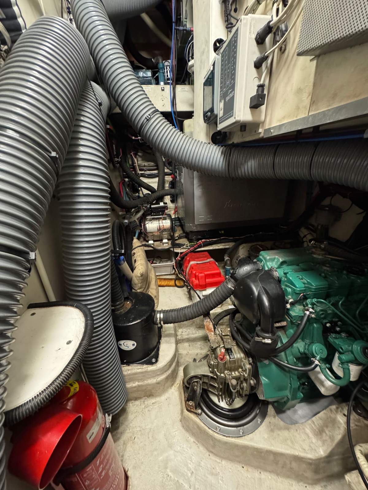 Used Feeling 52 Versatile Cruisers W. Lifting Keel &double Engines for ...