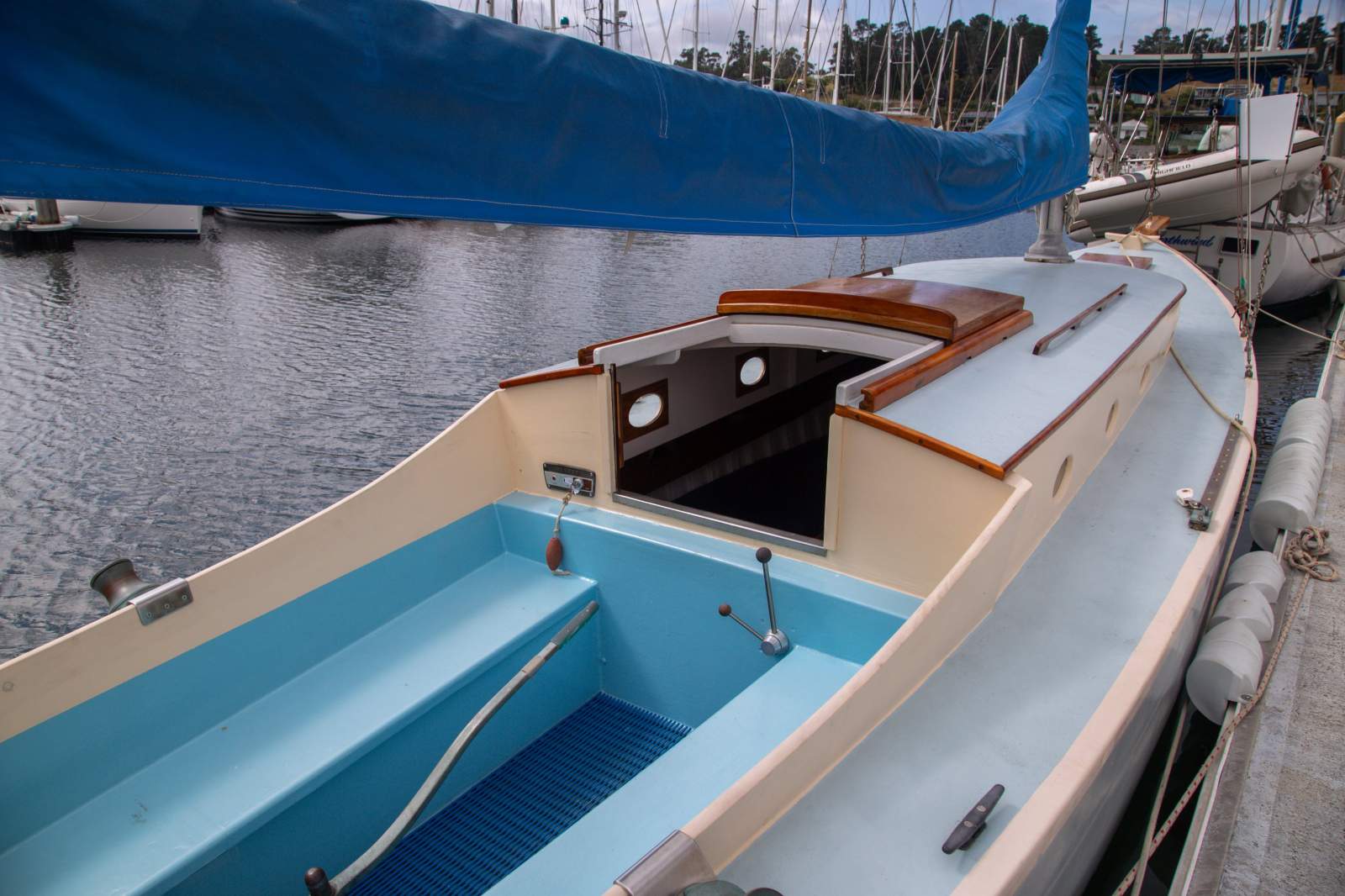 Custom HUON PINE Type "B" Class Racing Yacht For Sale | Derwent Boat Sales