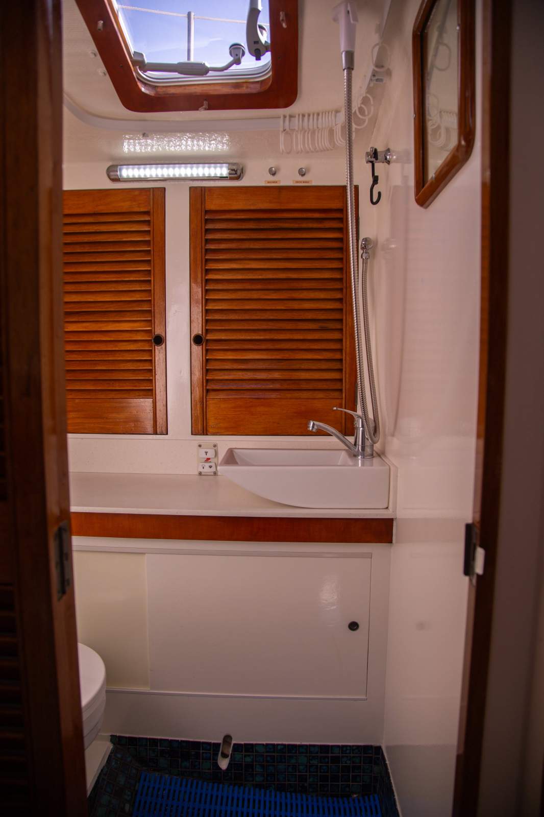 Used Rodney Lewis 42ft Ketch Exceptional Condition, Significantly ...