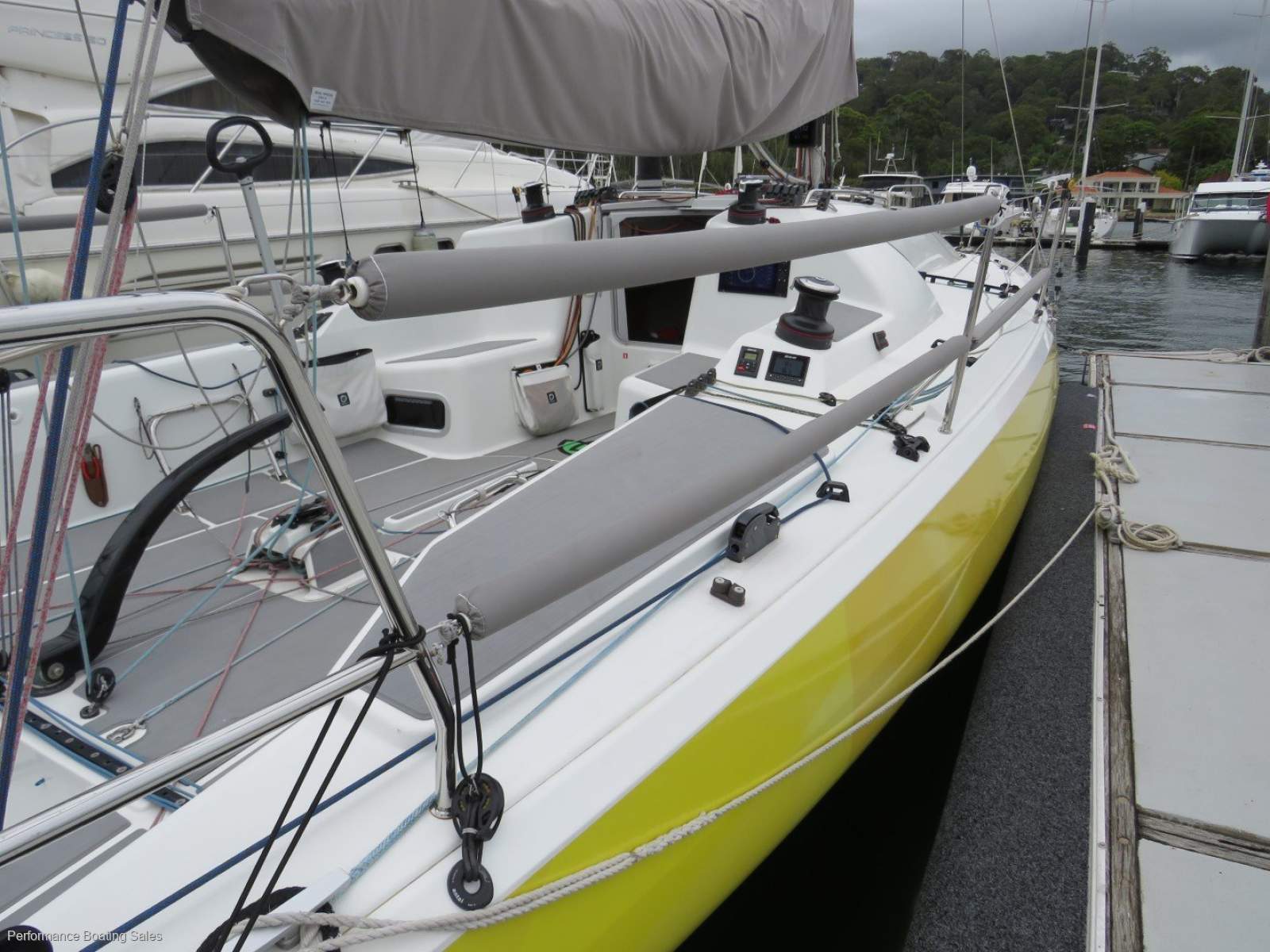 Used Jeanneau Sun Fast 3300 for Sale | Yachts For Sale | Yachthub