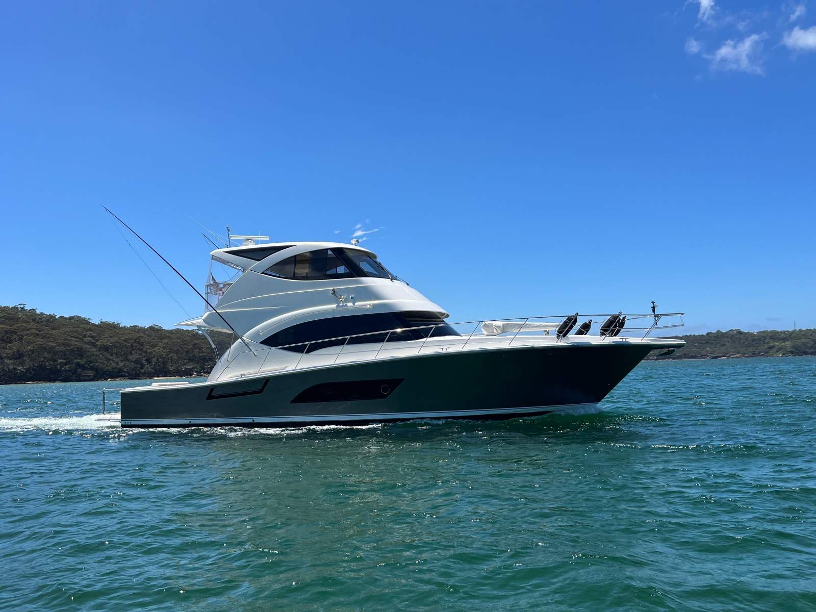 Used Riviera 53 Enclosed Flybridge for Sale | Boats For Sale | Yachthub