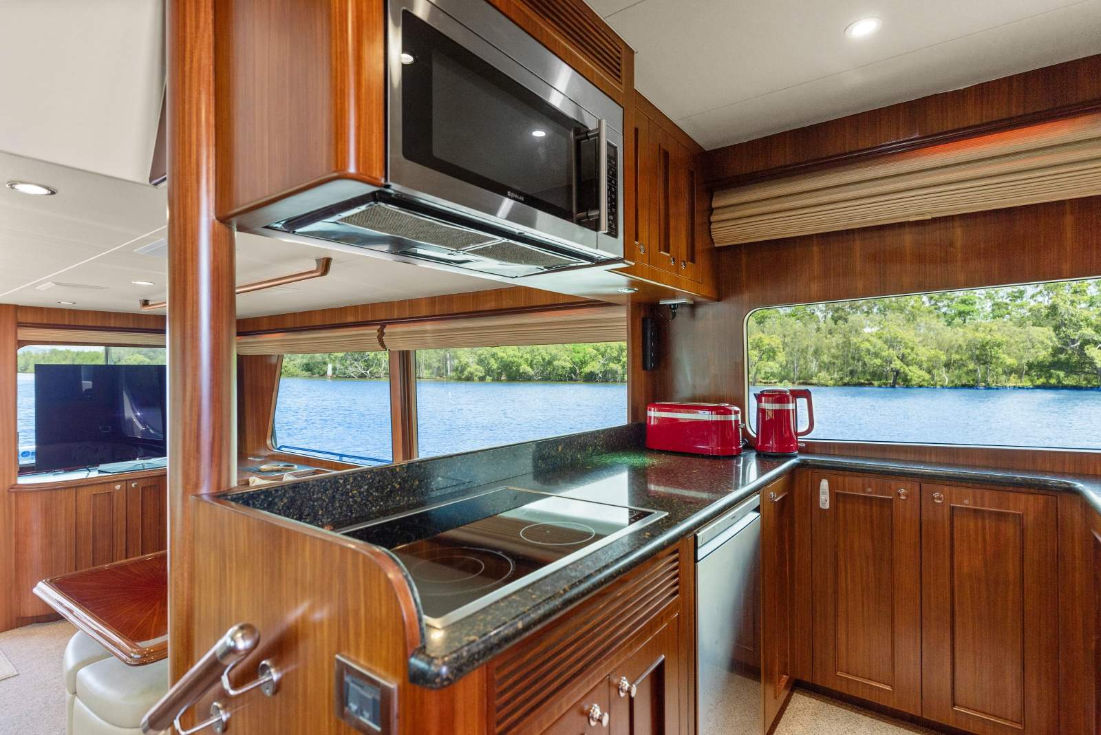 Used Ocean Alexander 60 Trawler for Sale | Boats For Sale | Yachthub