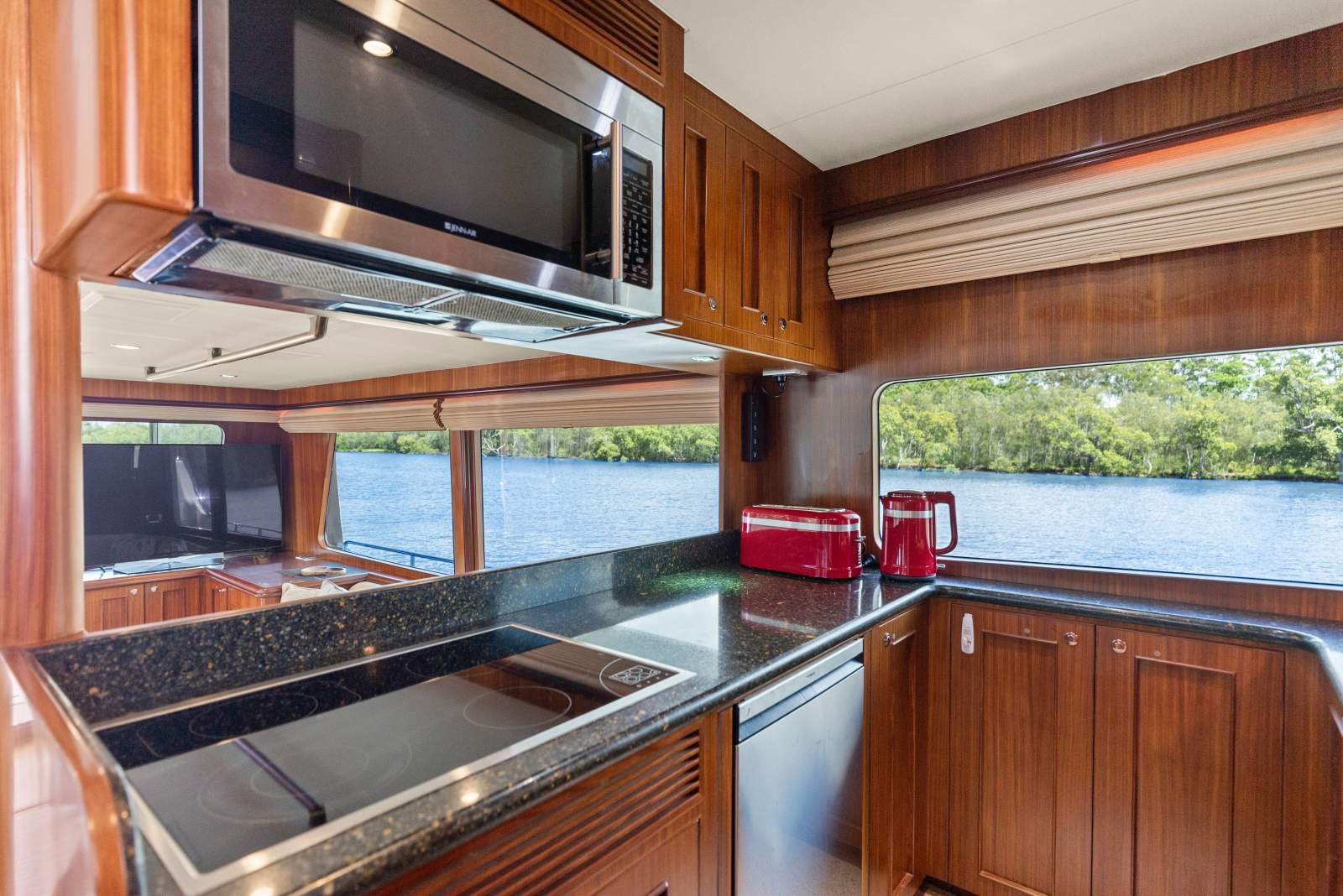 Used Ocean Alexander 60 Trawler for Sale | Boats For Sale | Yachthub