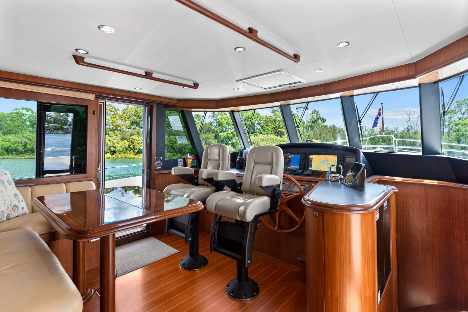 Used Ocean Alexander 60 Trawler for Sale | Boats For Sale | Yachthub