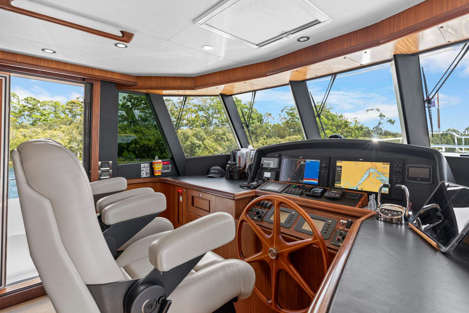 Used Ocean Alexander 60 Trawler for Sale | Boats For Sale | Yachthub