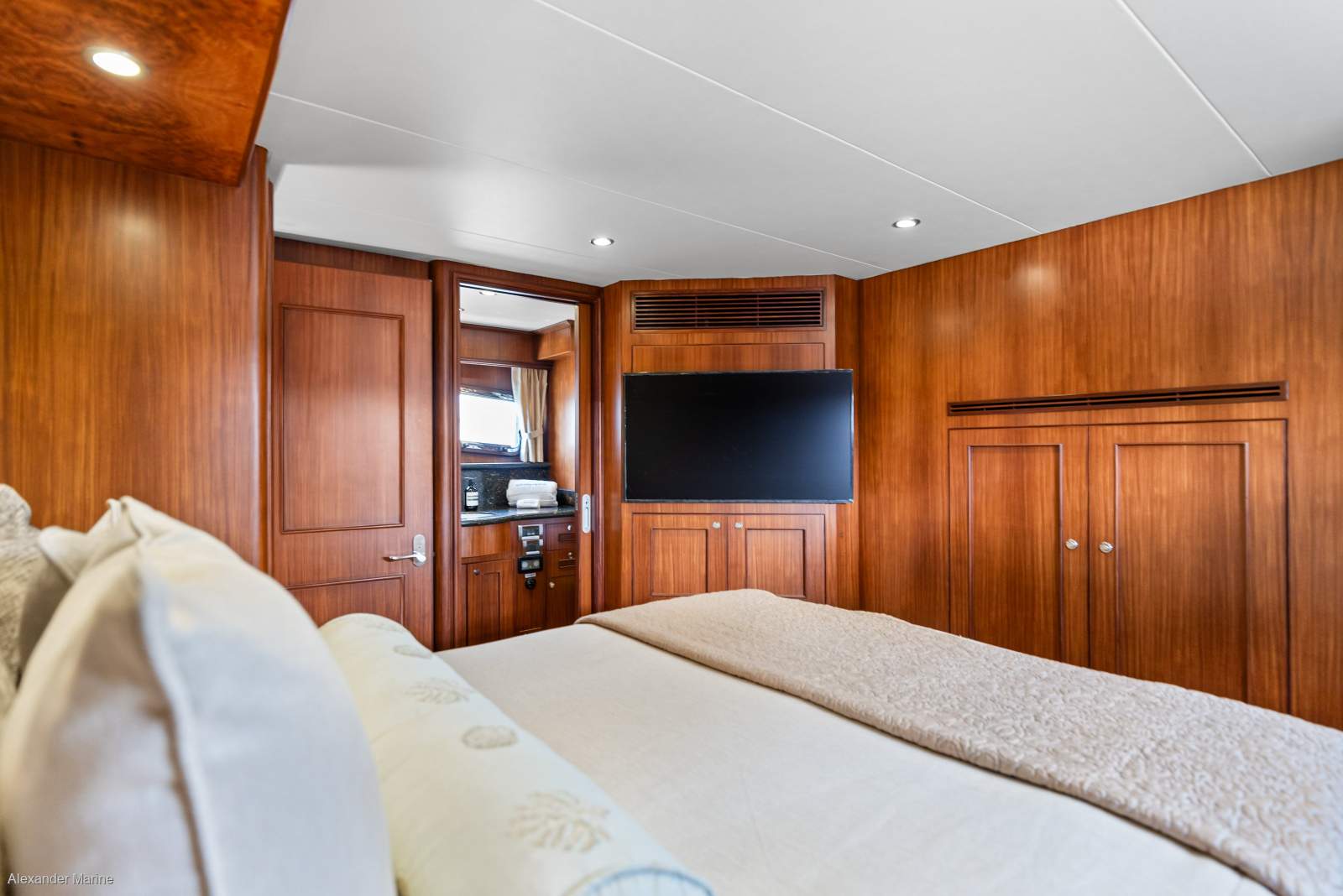 Used Ocean Alexander 60 Trawler for Sale | Boats For Sale | Yachthub