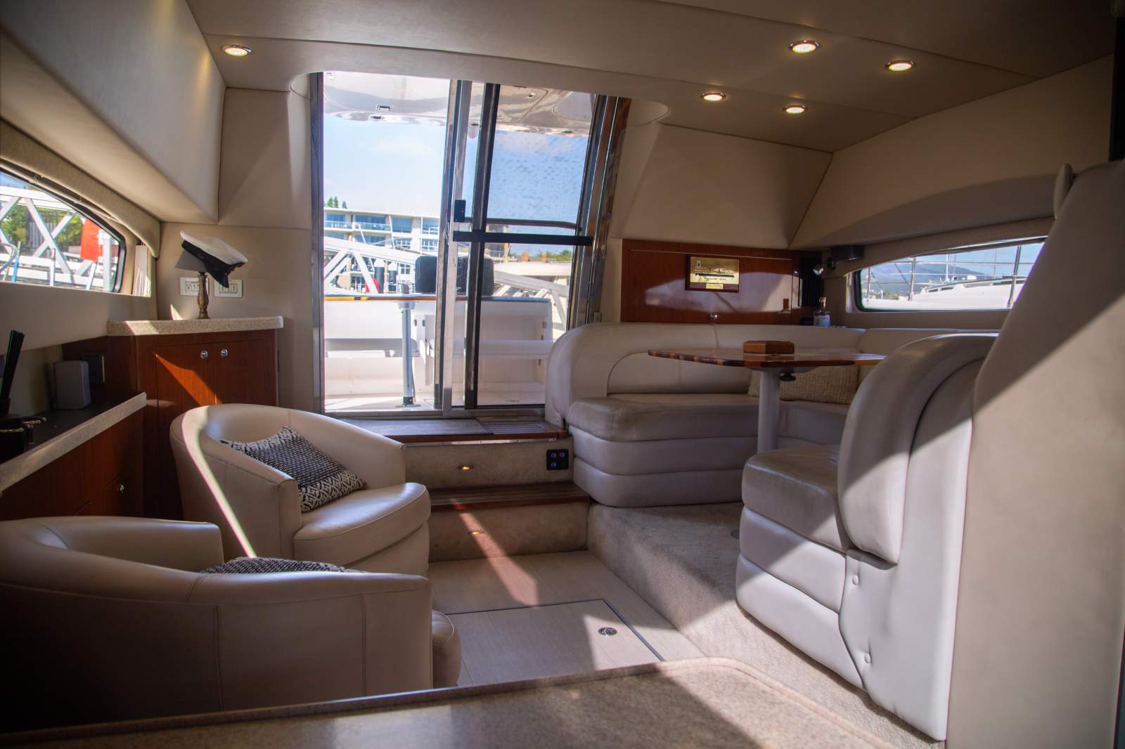 Used Regal Commodore 3880 Diesel, Excellent Condition, Motivated Seller ...