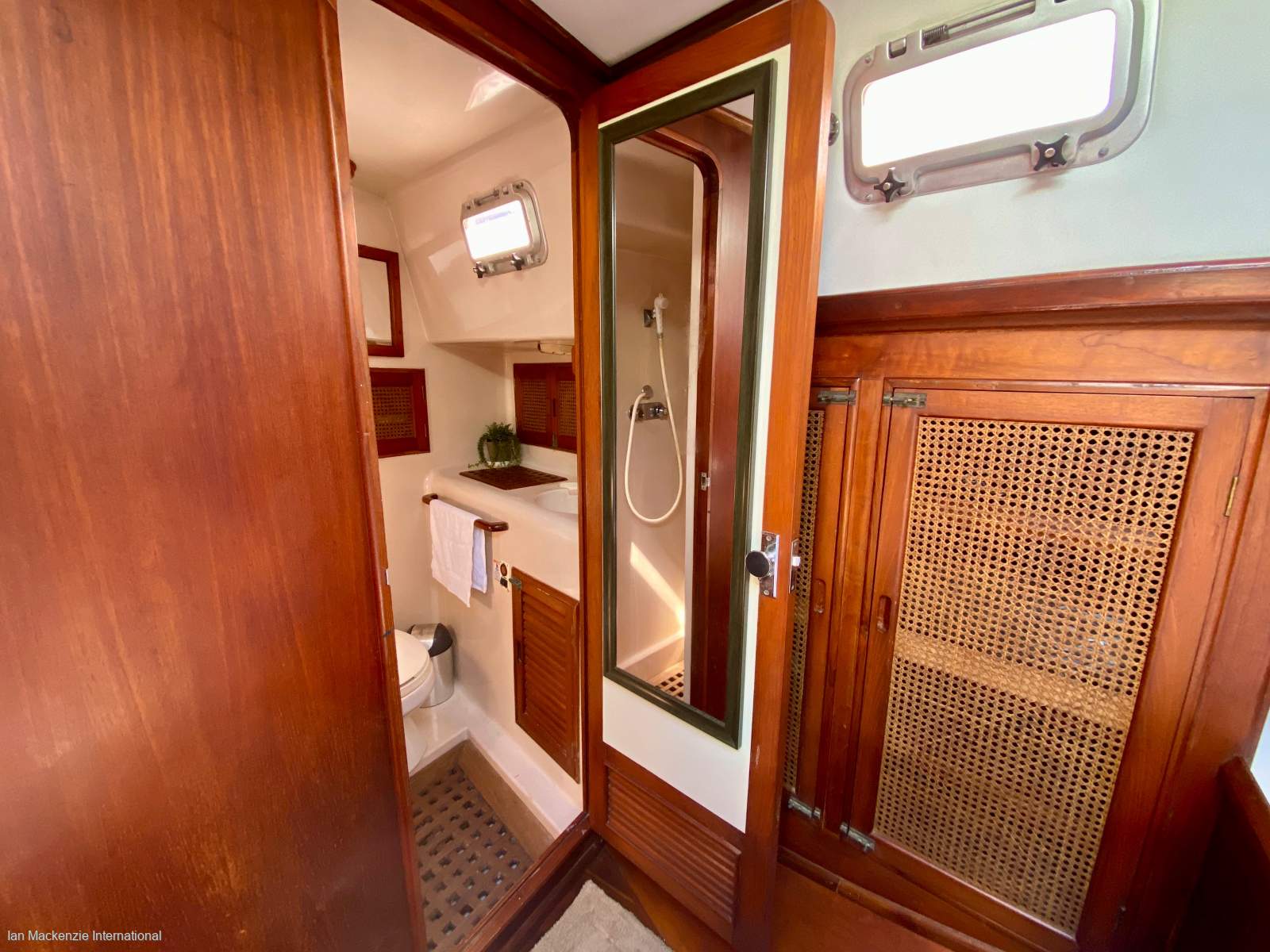 Celestial 48 Centre Cockpit Performance Cruising Yacht For Sale | Ian ...