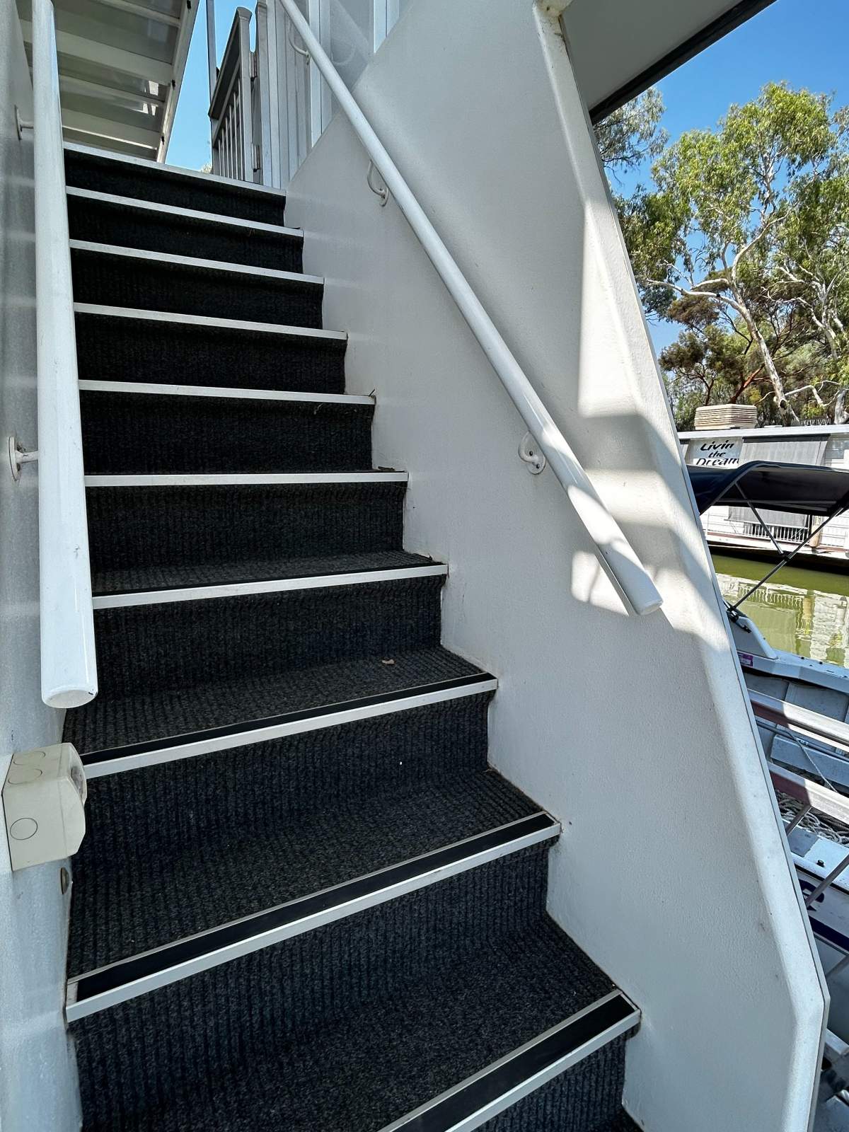 Used Ripple Effect - 4 Bedroom Commercial Houseboat for Sale | Boats ...