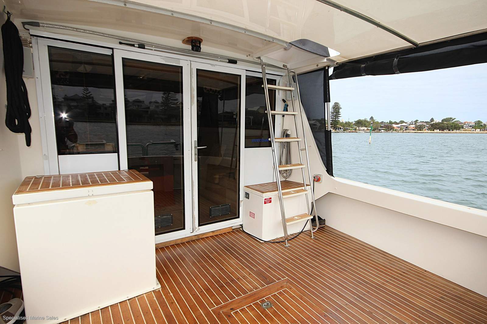 Laguna 38 Flybridge ** OWNER SAYS SELL ** PRICE CUT TO $229,000 *** For ...