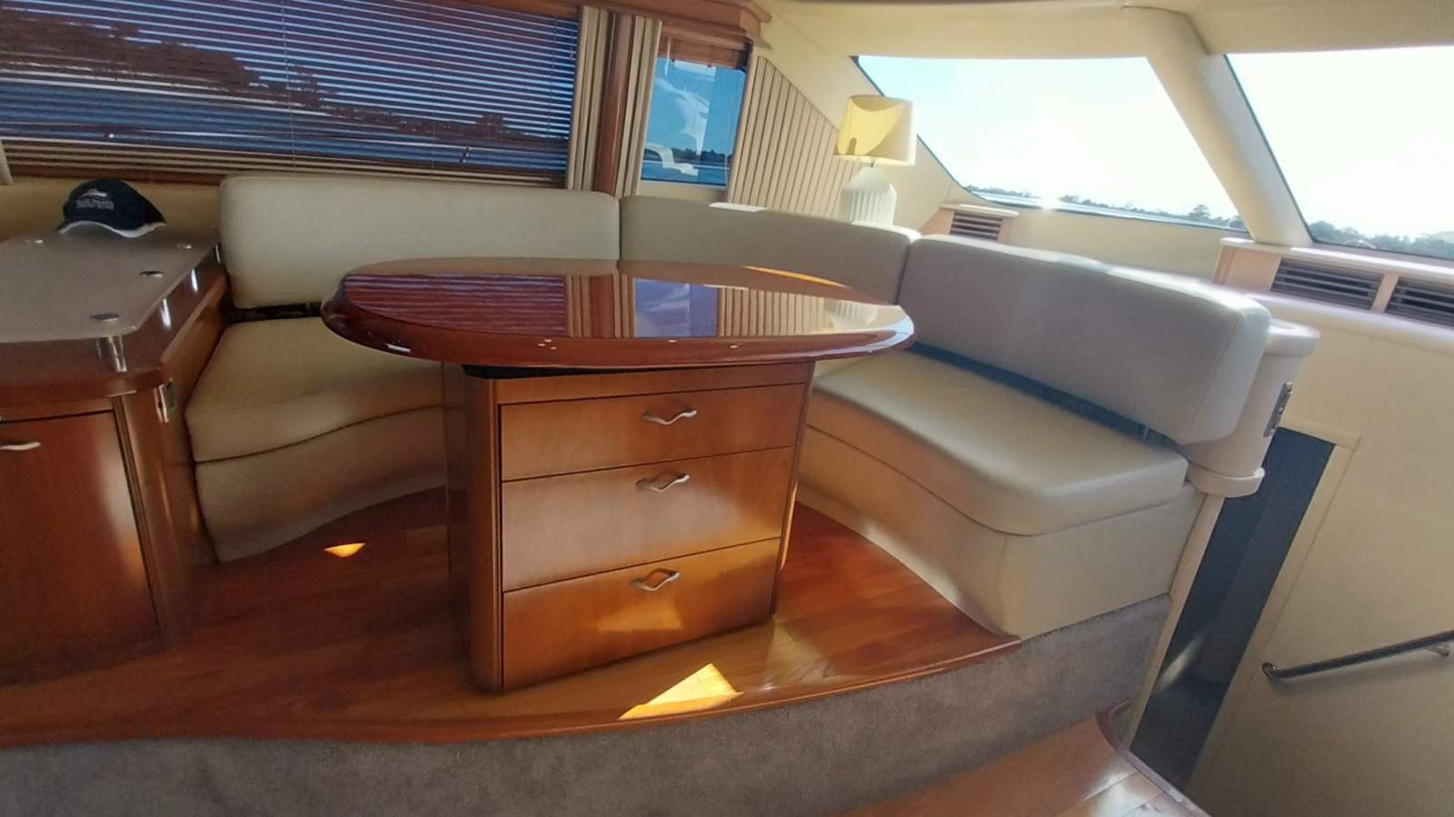 Used Sea Ray 58 Sedan Bridge for Sale | Boats For Sale | Yachthub
