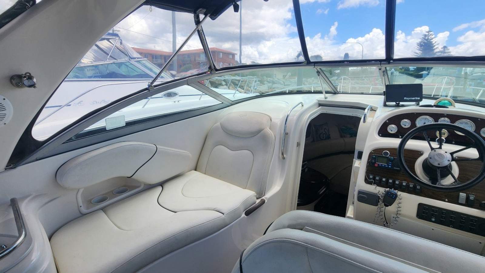 Used Monterey 265 Sports Cruiser for Sale | Boats For Sale | Yachthub