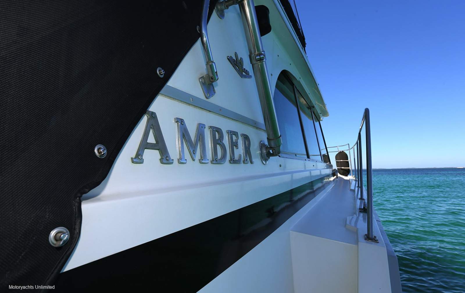 Bertram 45 Flybridge - Well equipped and presented for her age For Sale ...