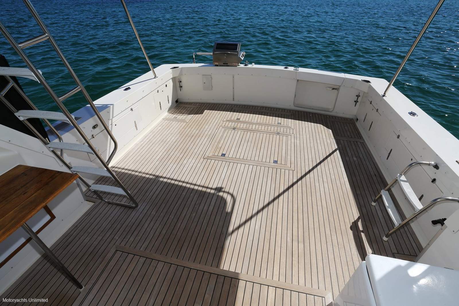 Bertram 45 Flybridge - Well equipped and presented for her age For Sale ...