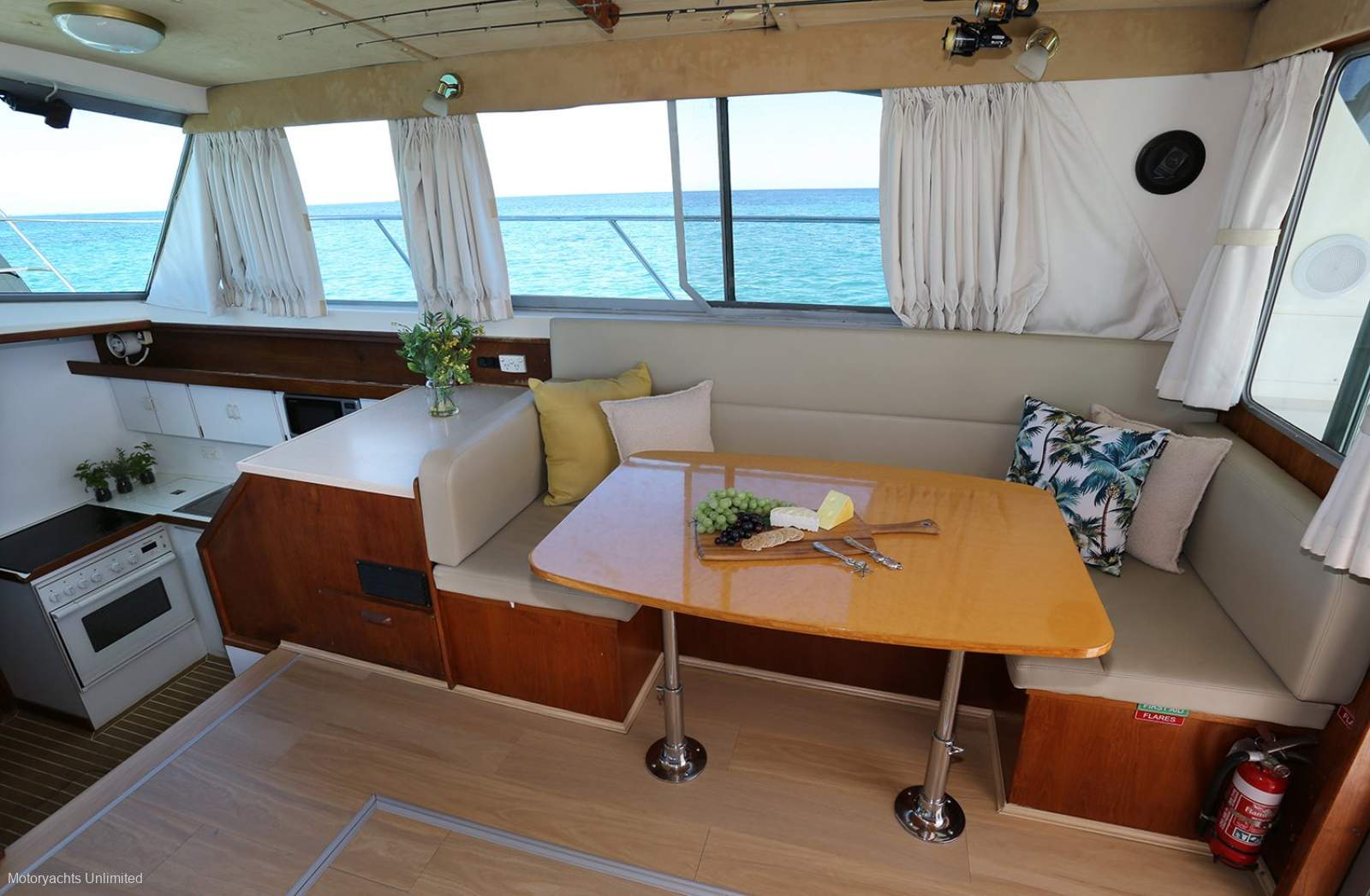 Bertram 45 Flybridge - Well equipped and presented for her age For Sale ...