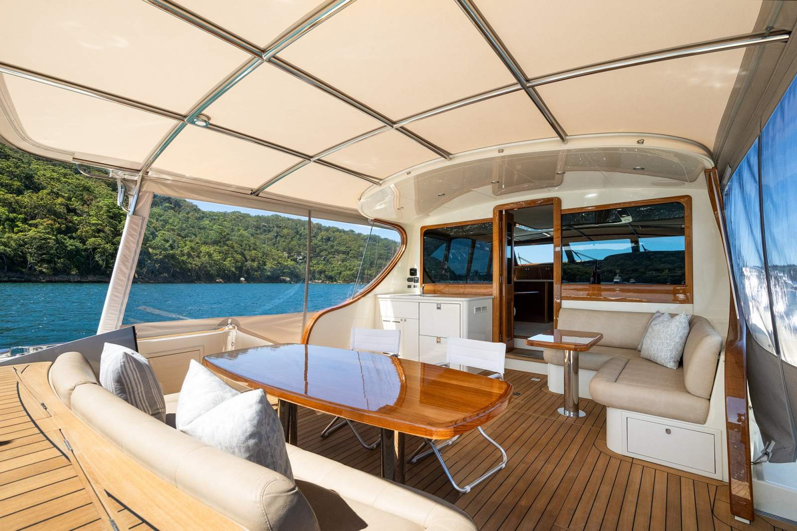 Used Palm Beach Motor Yachts 65 for Sale | Boats For Sale | Yachthub