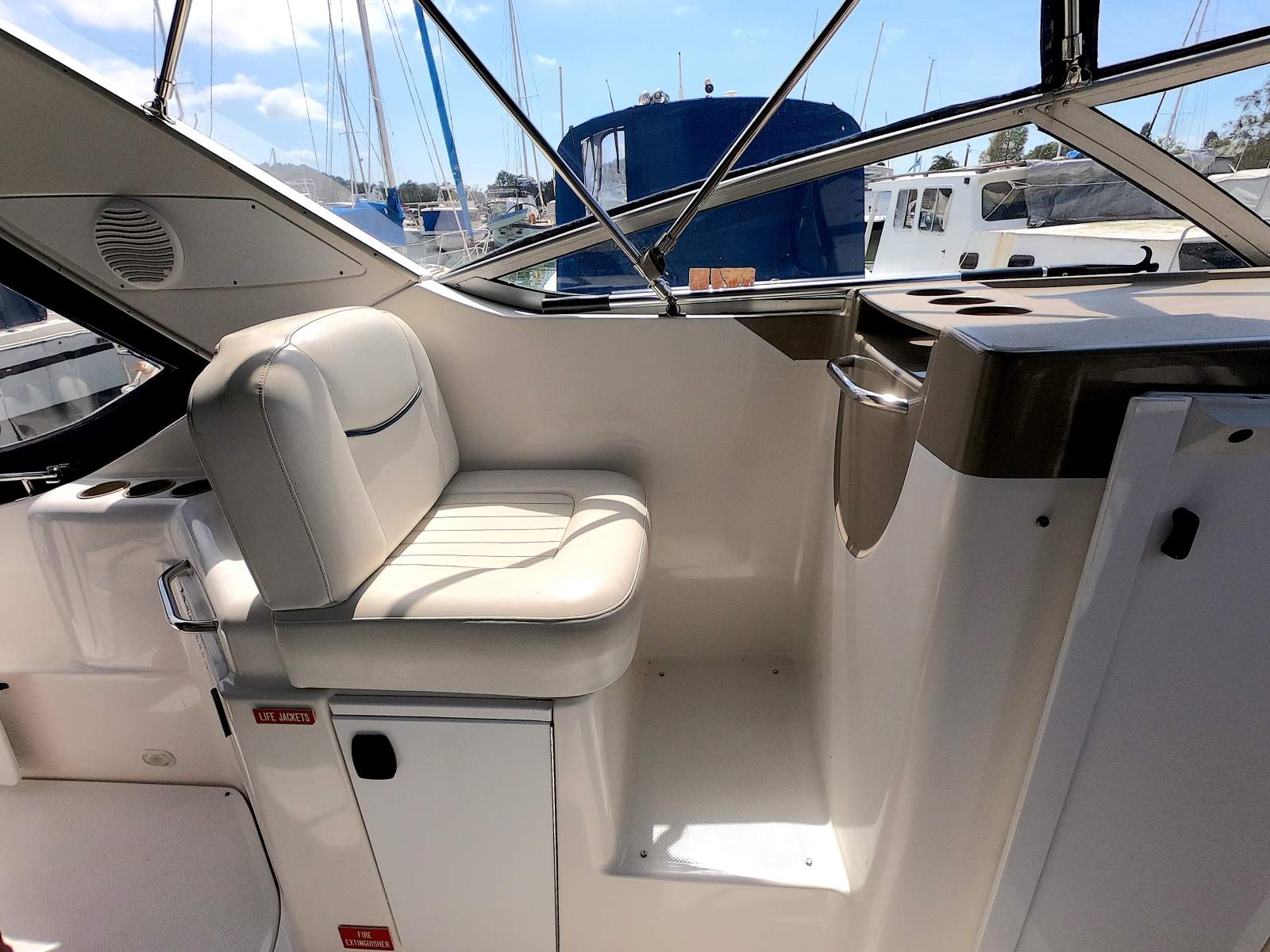 Used Bayliner 3055 Ciera Sports Cruiser - Bow Thruster, New Prop for ...