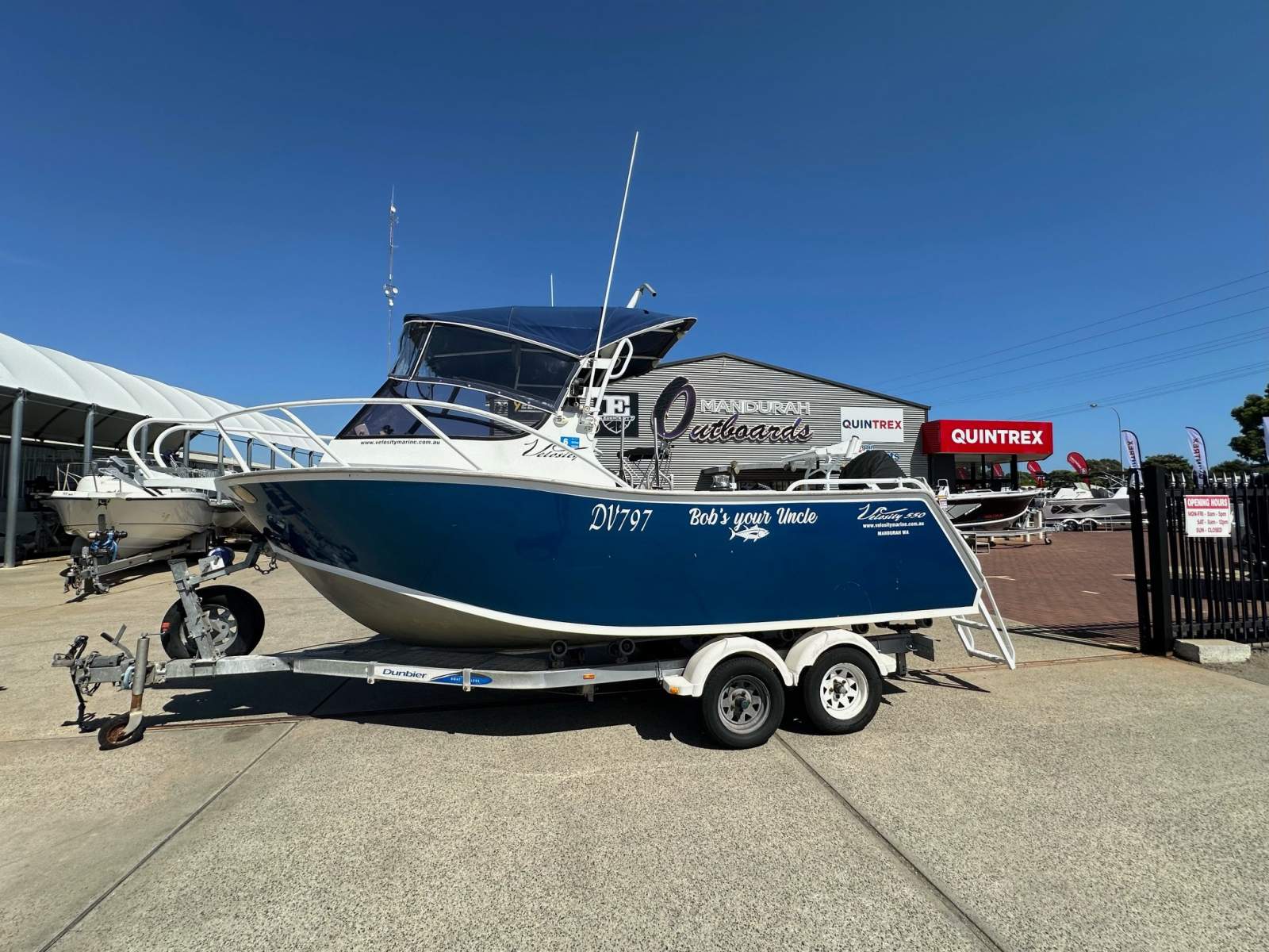 Velocity 550 Runabout: Trailer Boats | Boats Online for Sale ...