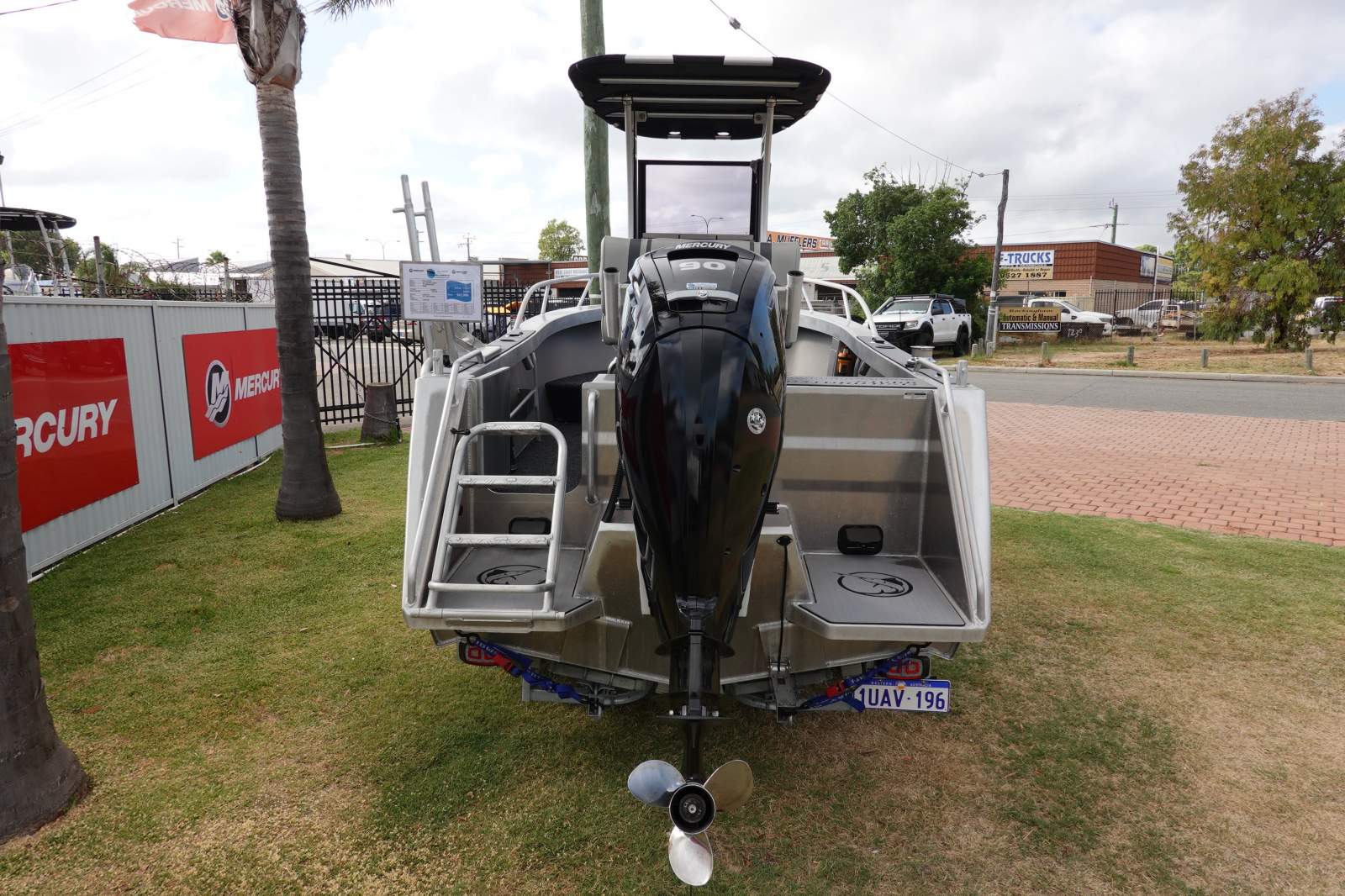 Fish Hunter 499CC Fisherman For Sale | Midway Marine | Mercury ...